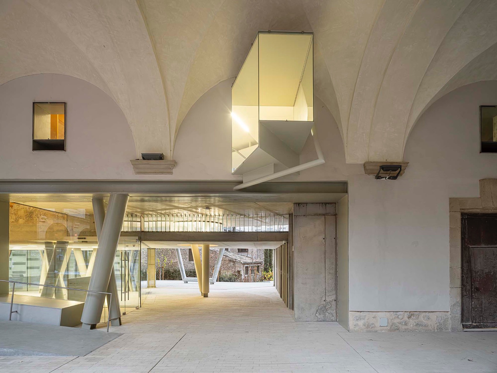 New entrance façade of the Baroque Museum of Catalonia by David Closes ...