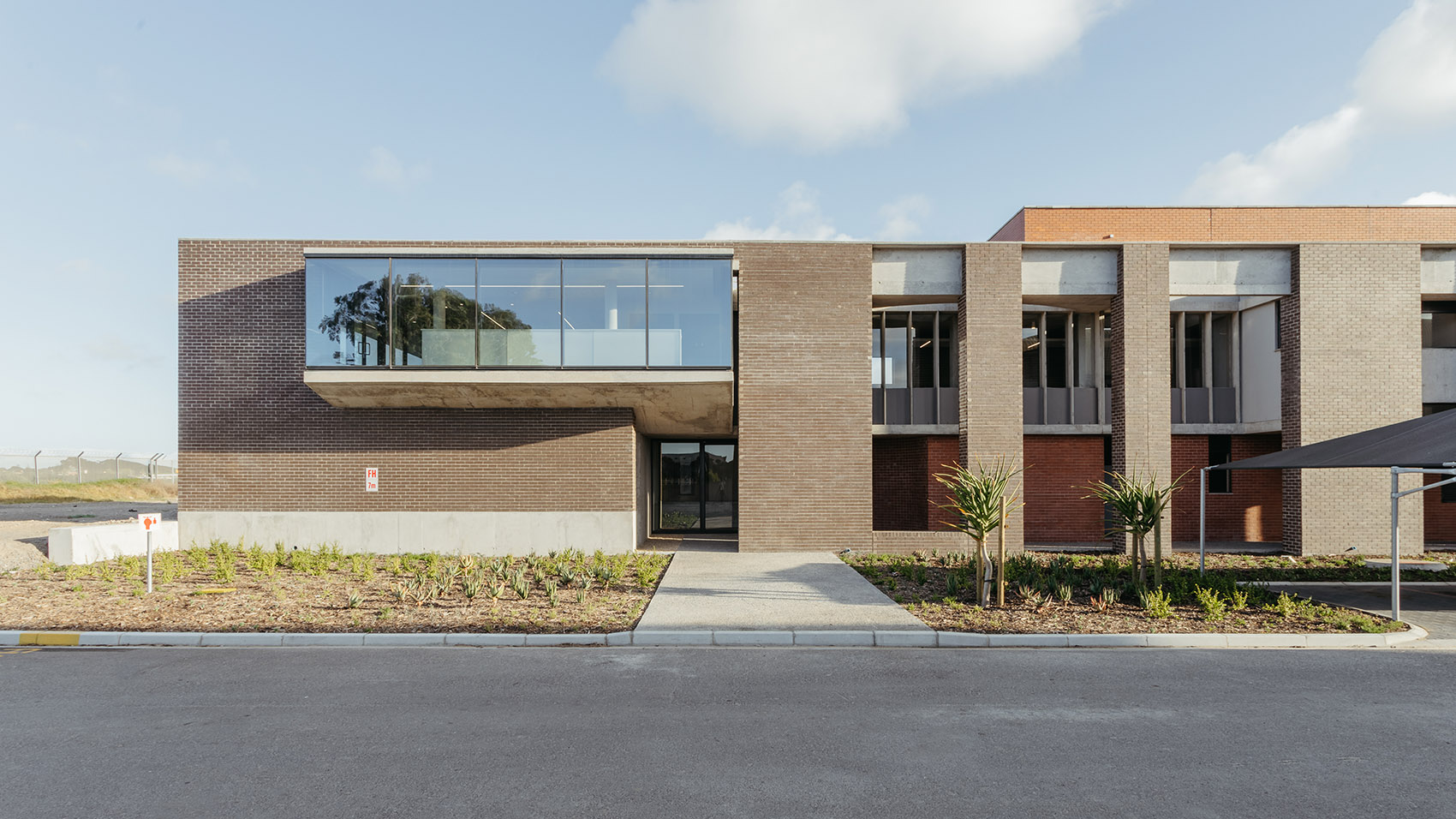 BlowerHouse by SALT architects - 谷德设计网