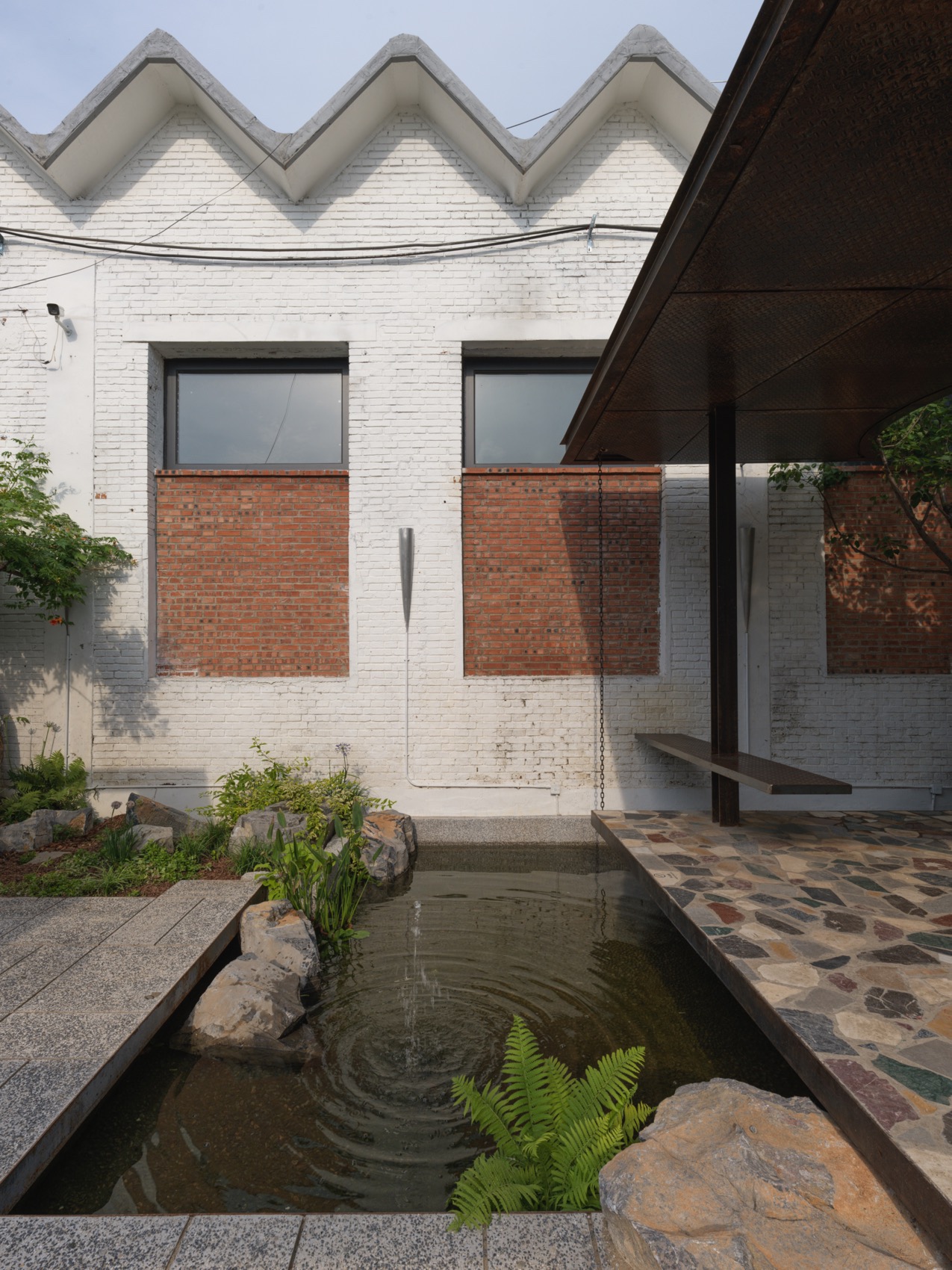 Concrete-Screen Courtyard of Wind H Art Center 751 (Phase 2 & Phase 3 ...