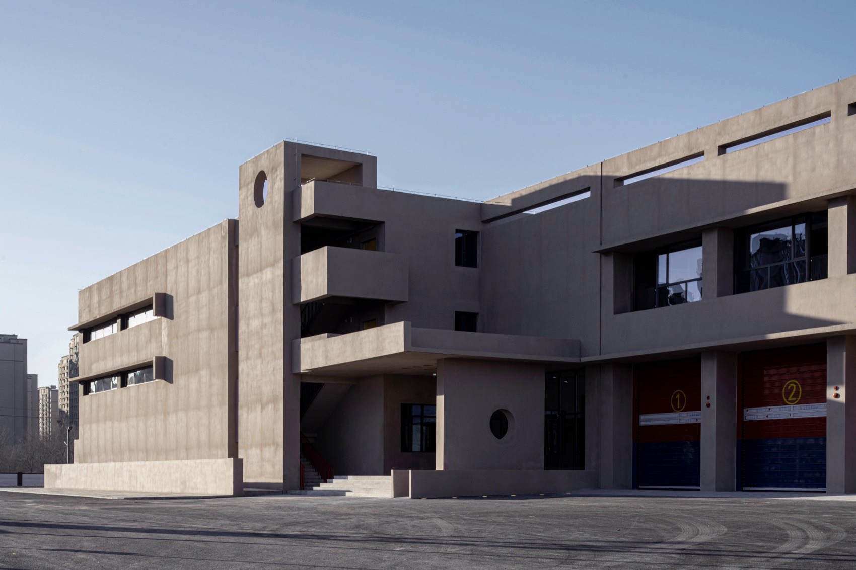 New Urban Combat Fire Station by DAIKOSHA Architecture and Environment ...