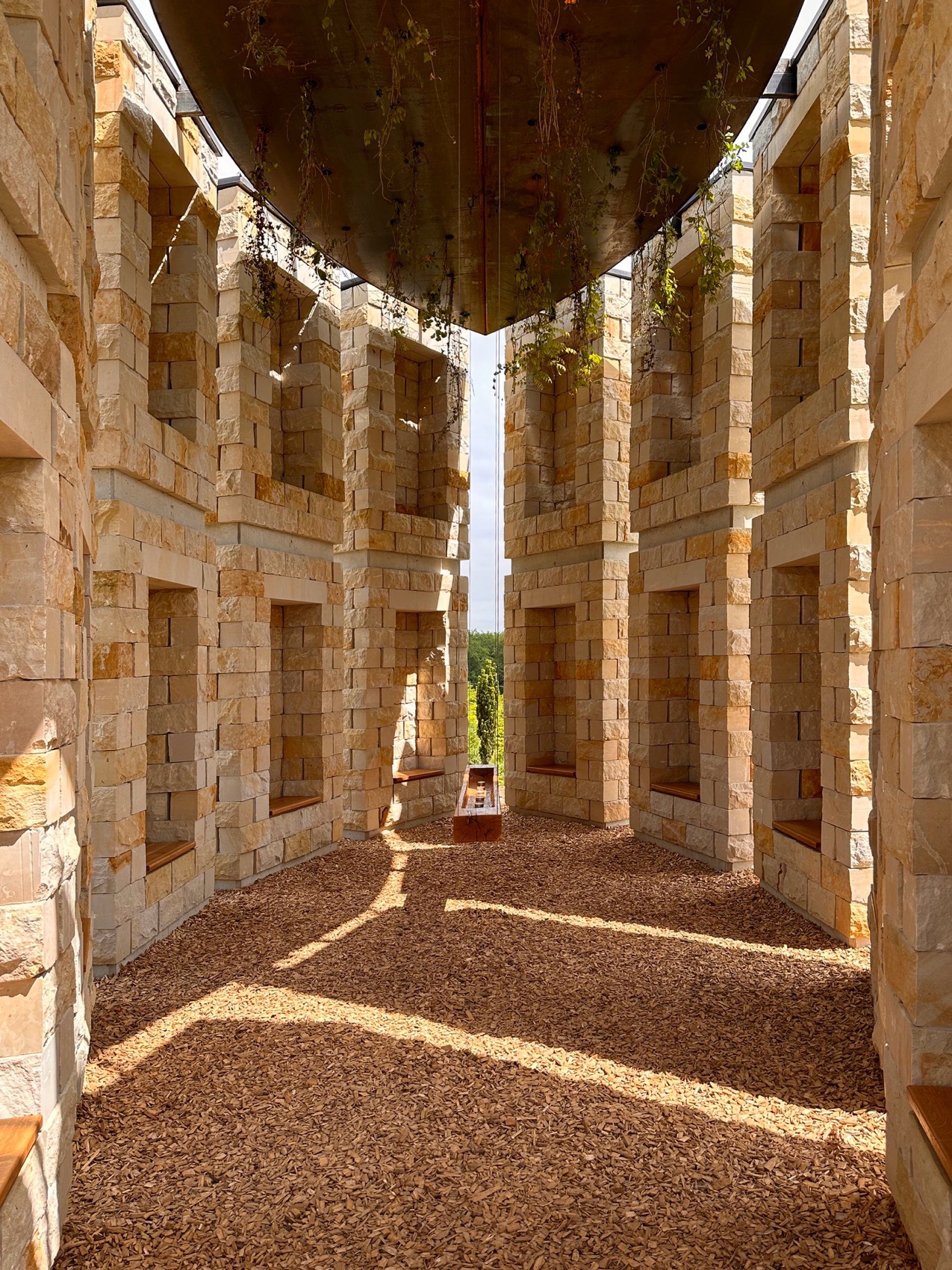 Open Chapel by Christoph Hesse Architects - 谷德设计网