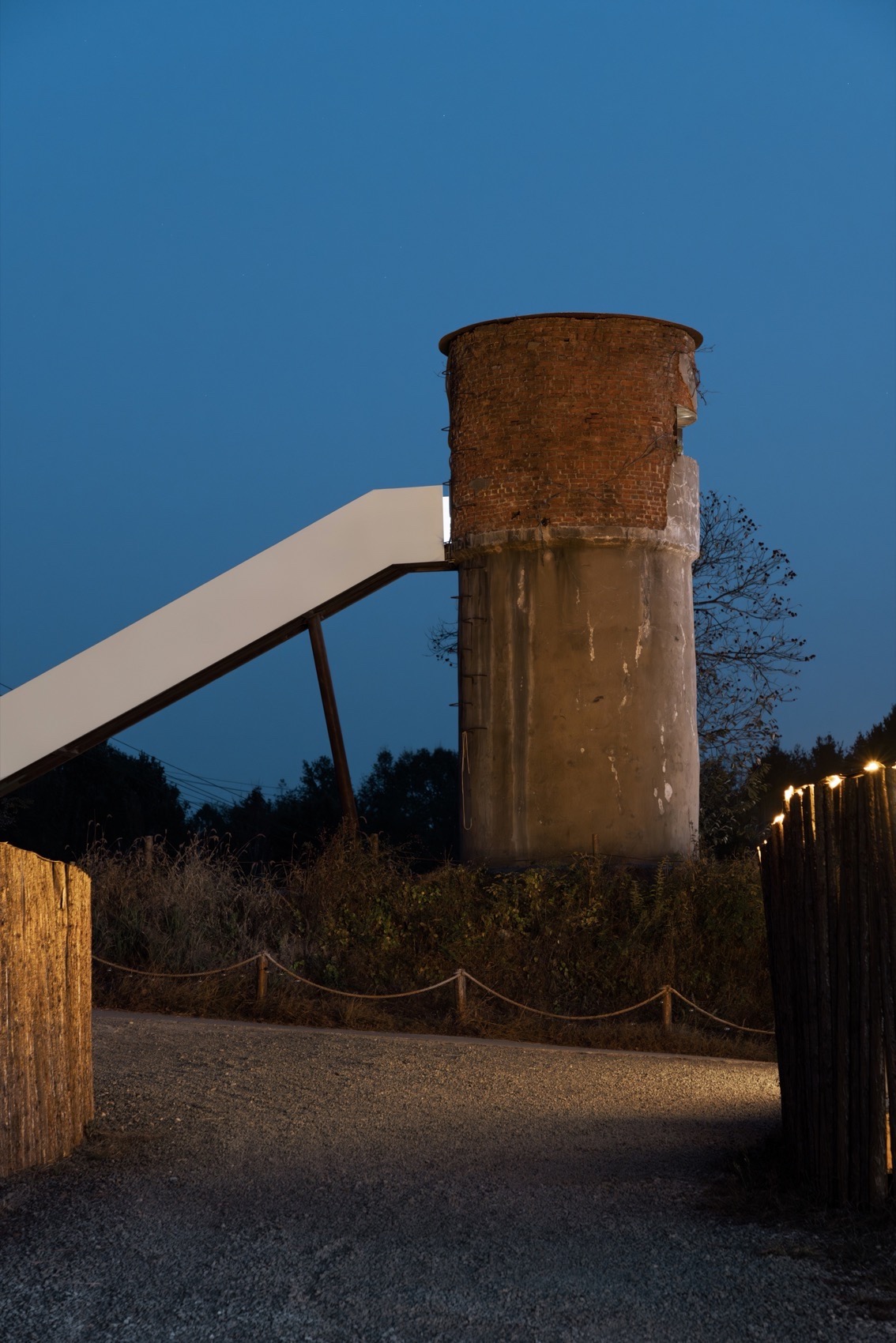 SATORI Sunset Water Tower by UAO Design - 谷德设计网
