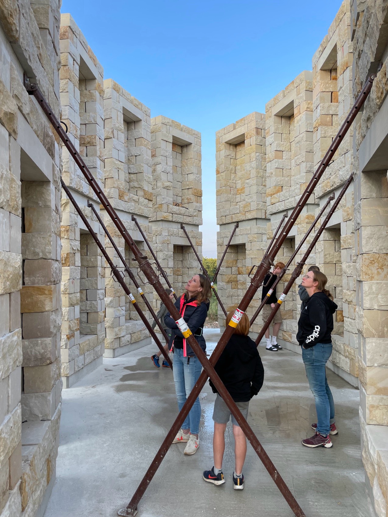 Open Chapel by Christoph Hesse Architects - 谷德设计网