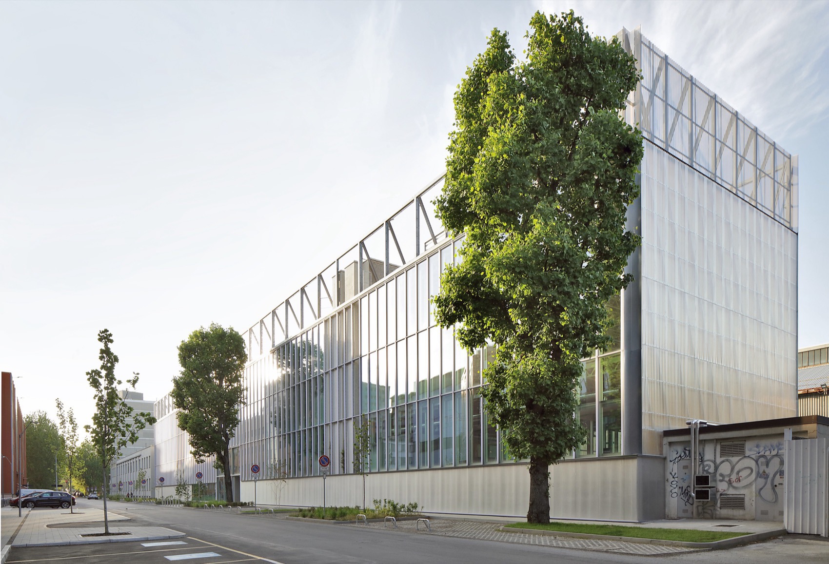 Bicocca Superlab Interiors by Balance Architettura - 谷德设计网