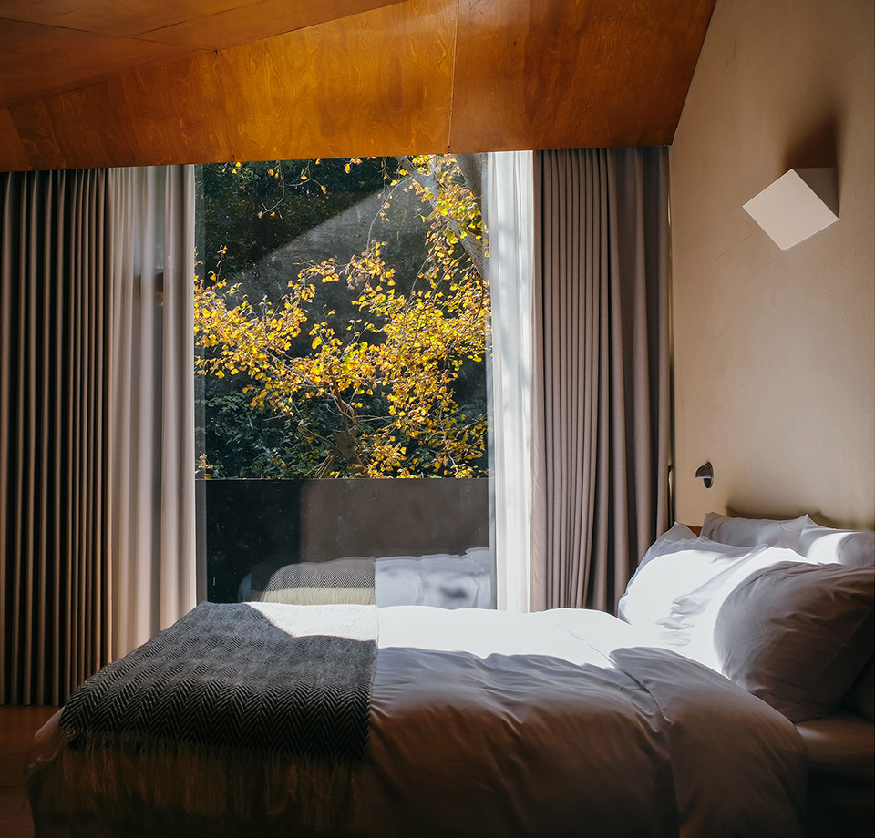 The Treehouse: Mask in the Forest by Moguang Studio - 谷德设计网