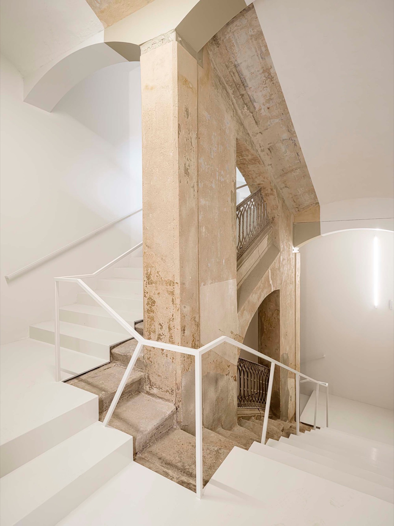 New entrance façade of the Baroque Museum of Catalonia by David Closes ...