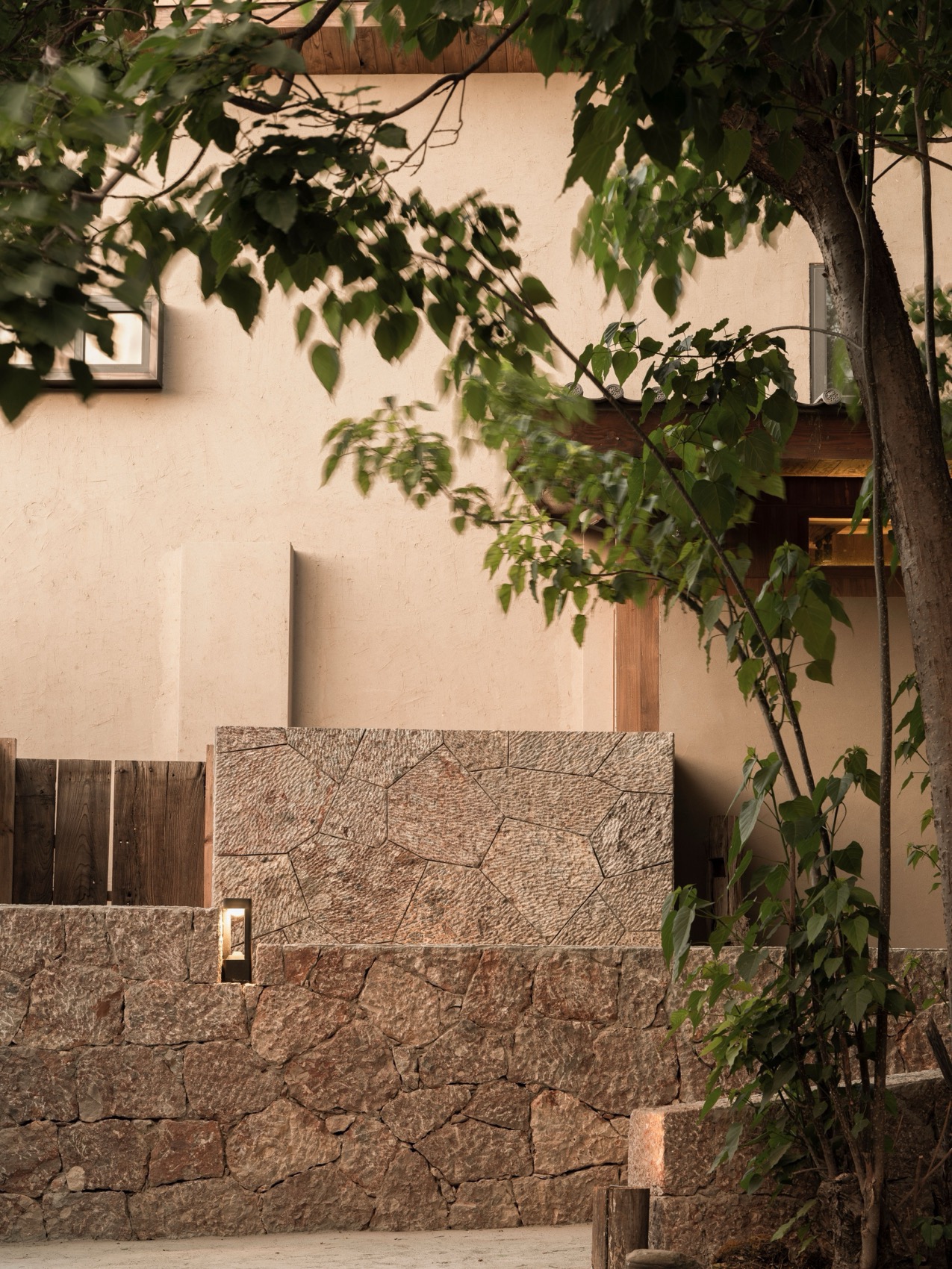 The Deep Green Hostel by Utien Architecture - 谷德设计网