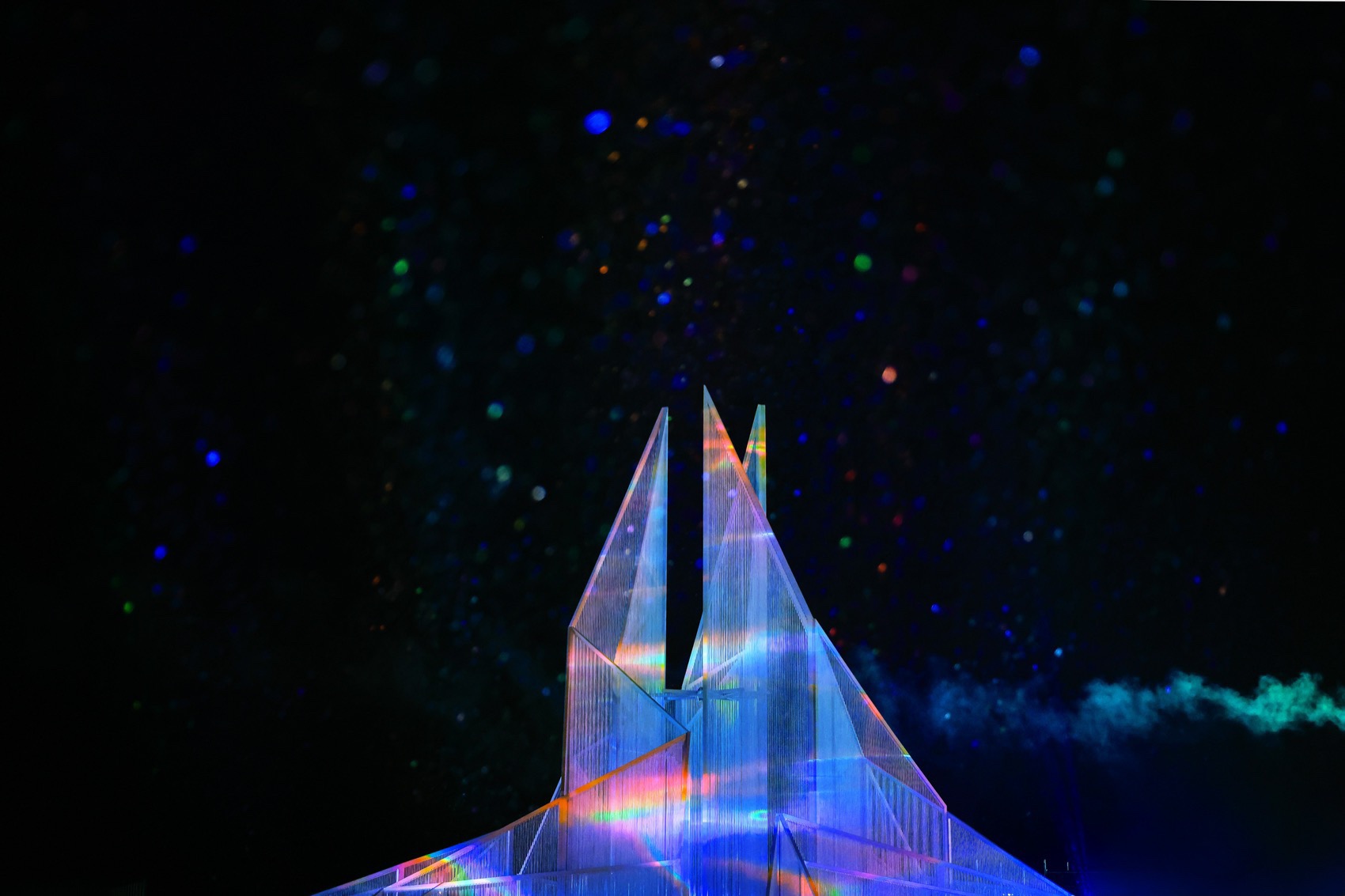 Ice Lake Art Installation: The White Flame by Space10 - 谷德设计网