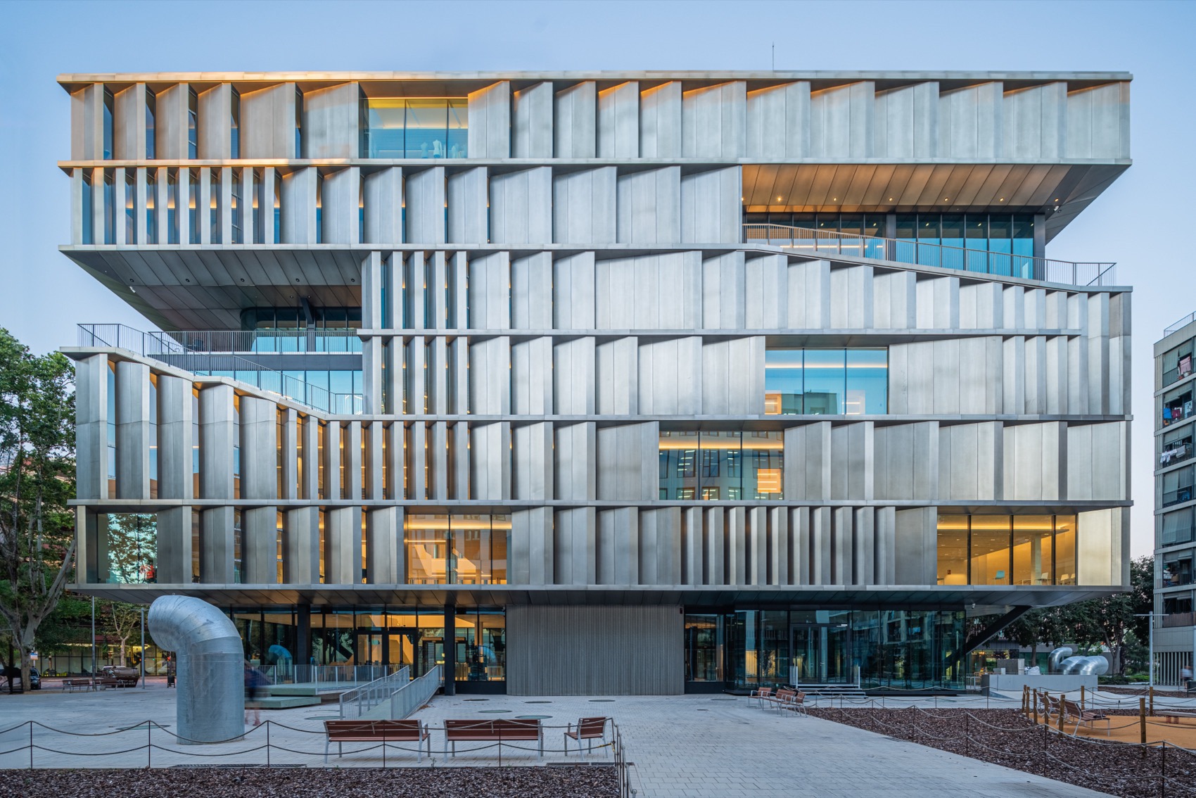 LCI Barcelona 22@ campus International School of Design & Visual Arts ...