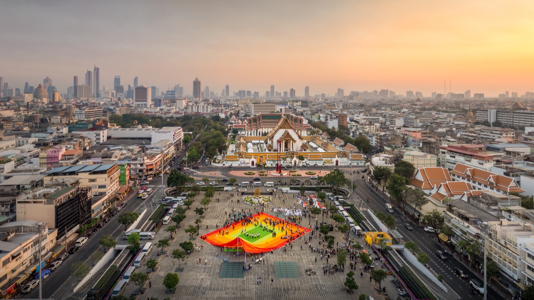 Mega Mat – Bangkok Design Week by MVRDV - 谷德设计网