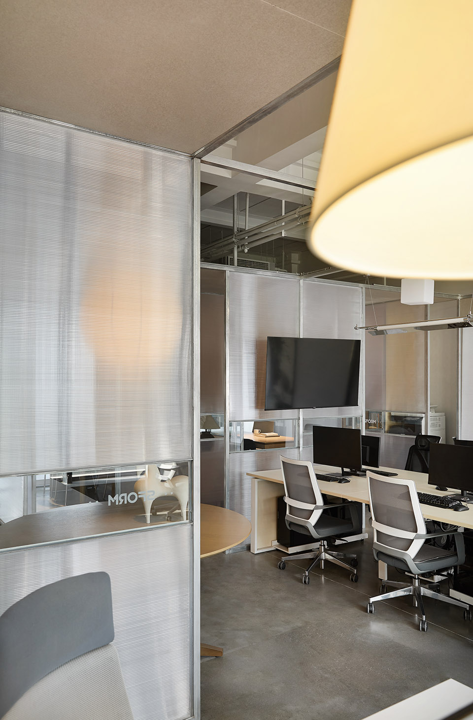 The poetic reinvention of the micro-office space by SFORM DESIGN - 谷德设计网