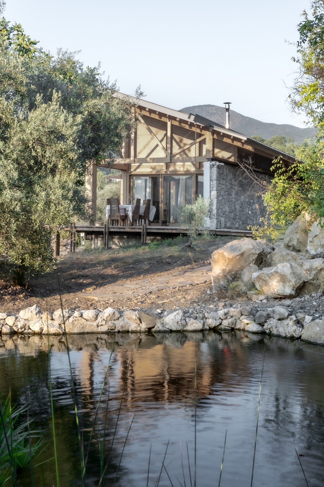 TWO-FACE HOUSE by SO? Architecture & Ideas - 谷德设计网