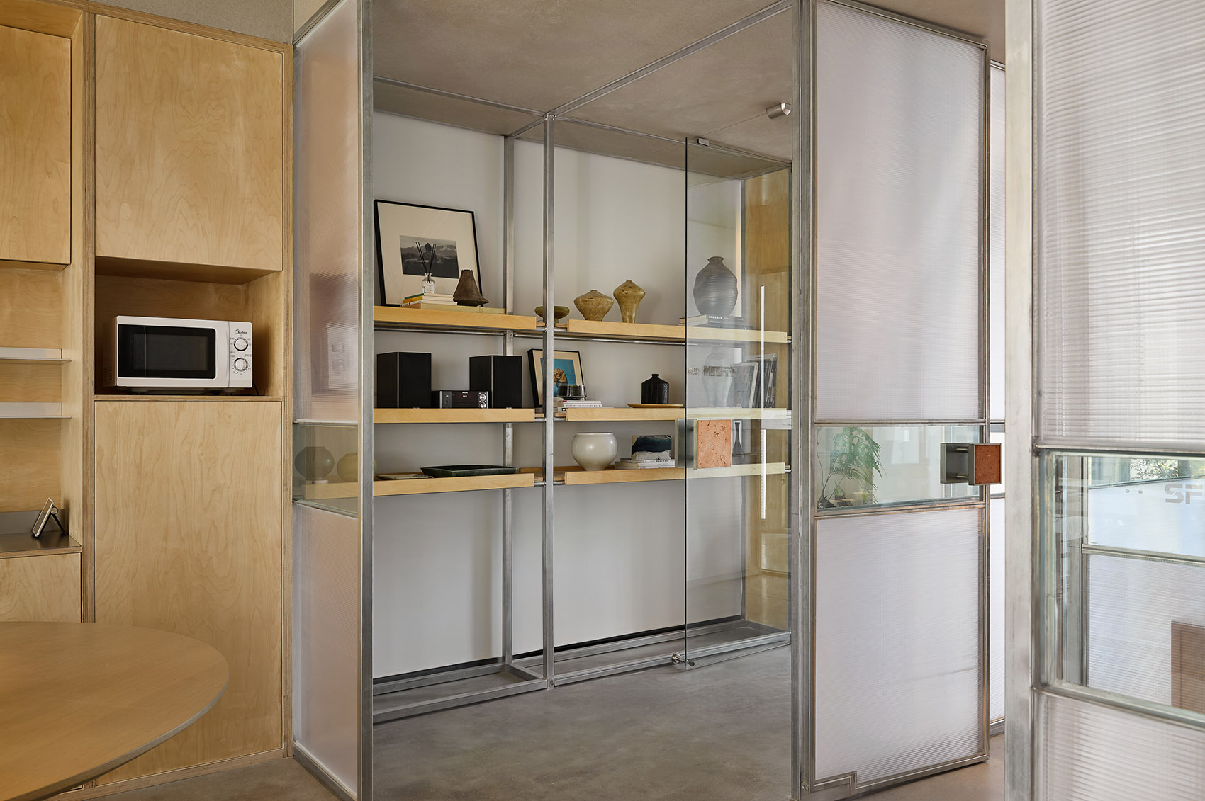 The poetic reinvention of the micro-office space by SFORM DESIGN - 谷德设计网