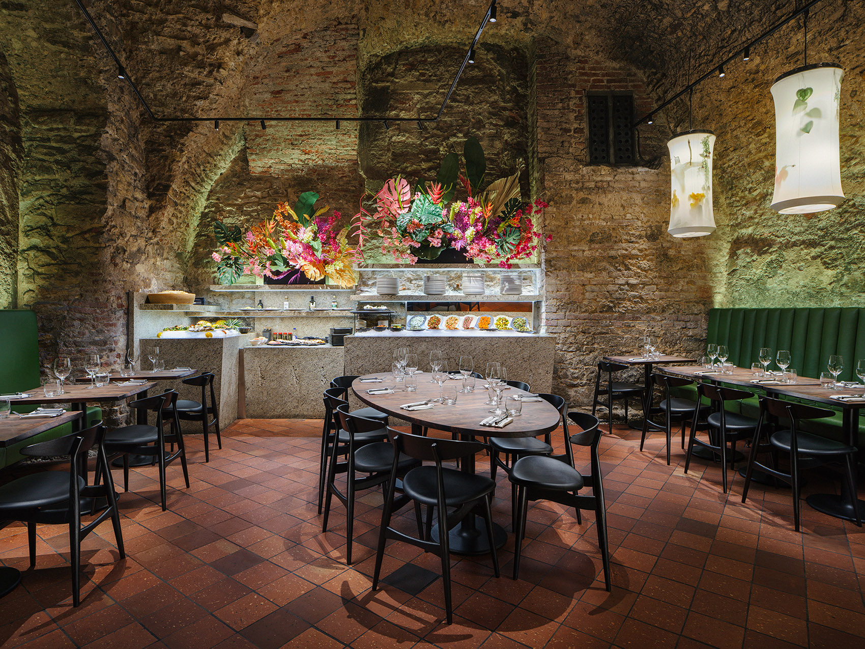 Brasileiro Restaurant by Denisa Strmiskova Studio - 谷德设计网