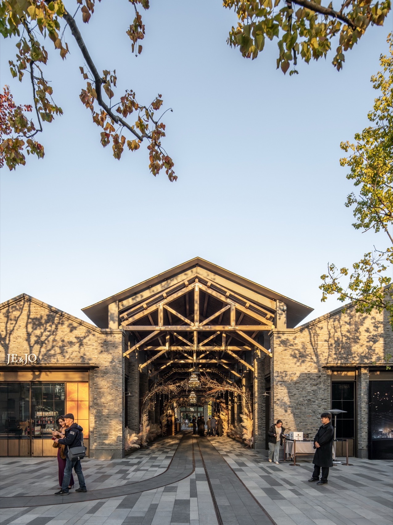 Nanpu Station Renovation by GOA (Group of Architects) - 谷德设计网