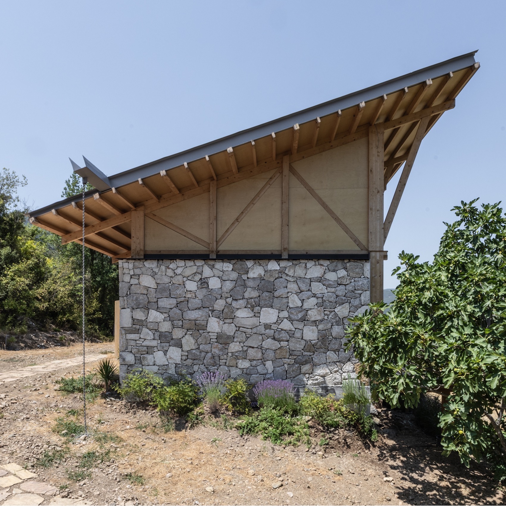 TWO-FACE HOUSE by SO? Architecture & Ideas - 谷德设计网