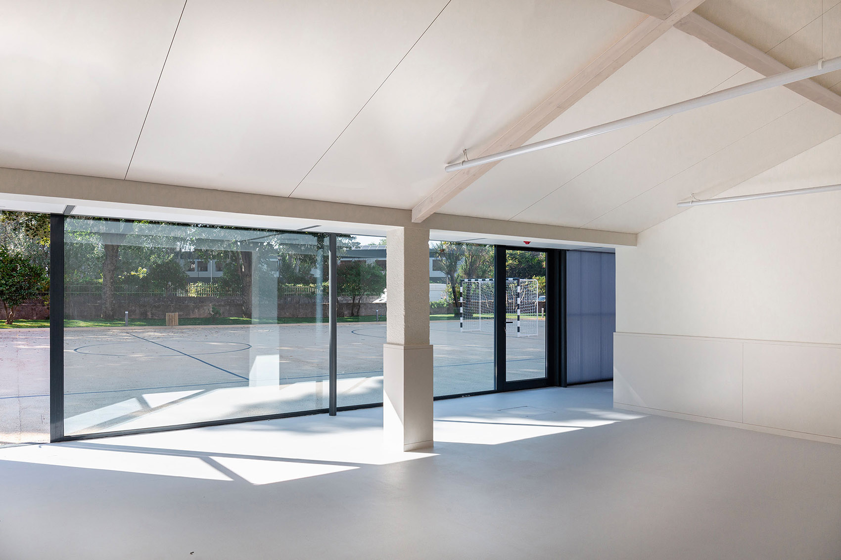 Correios School by CREA Architects - 谷德设计网