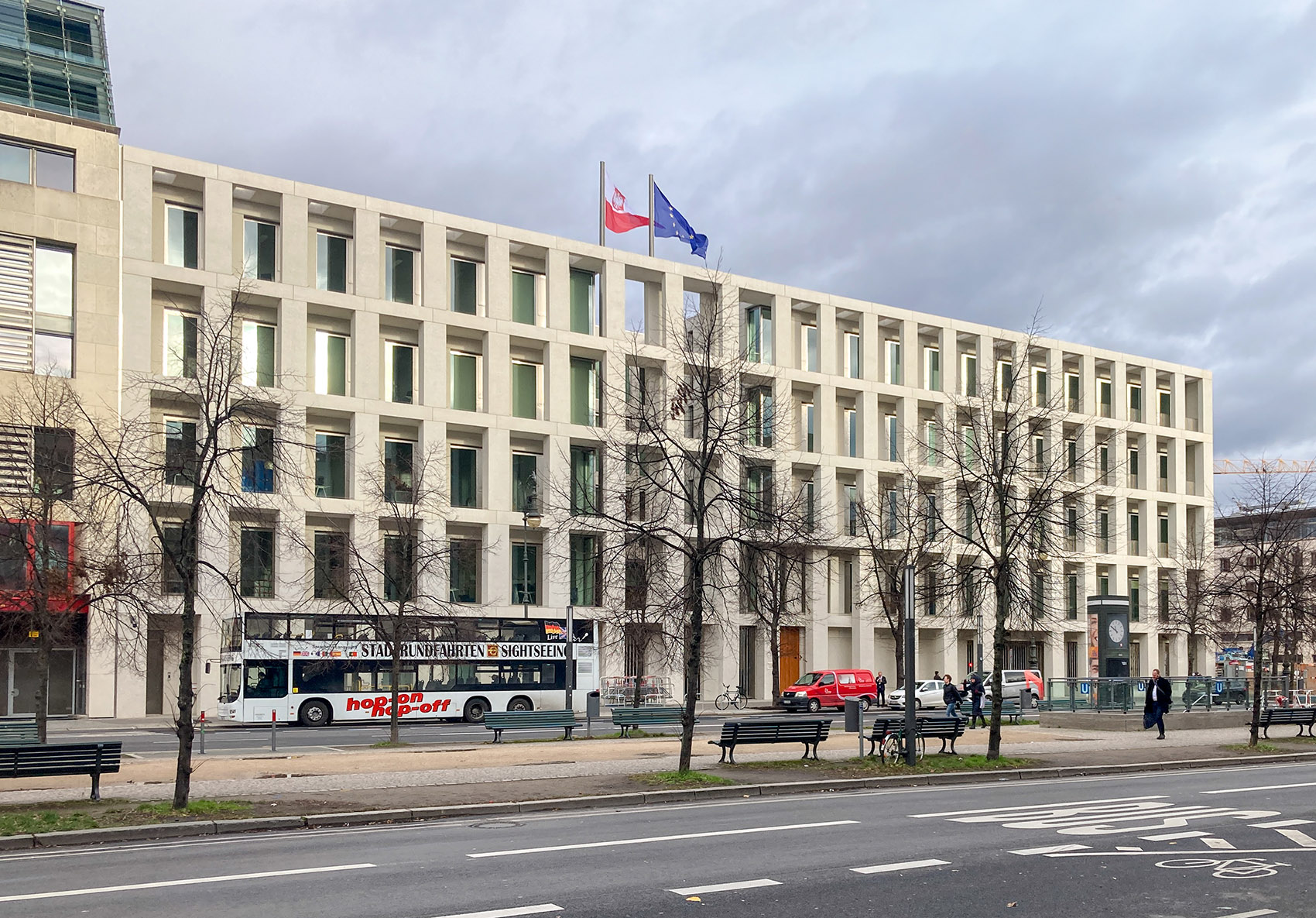 Polish Embassy in Berlin by JEMS Architekci - 谷德设计网