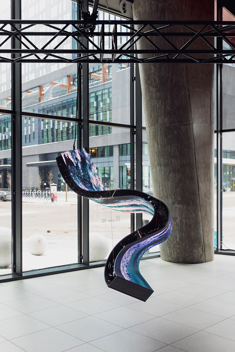 LUMINO: 30 Luminous Works by Quartier des Spectacles - 谷德设计网