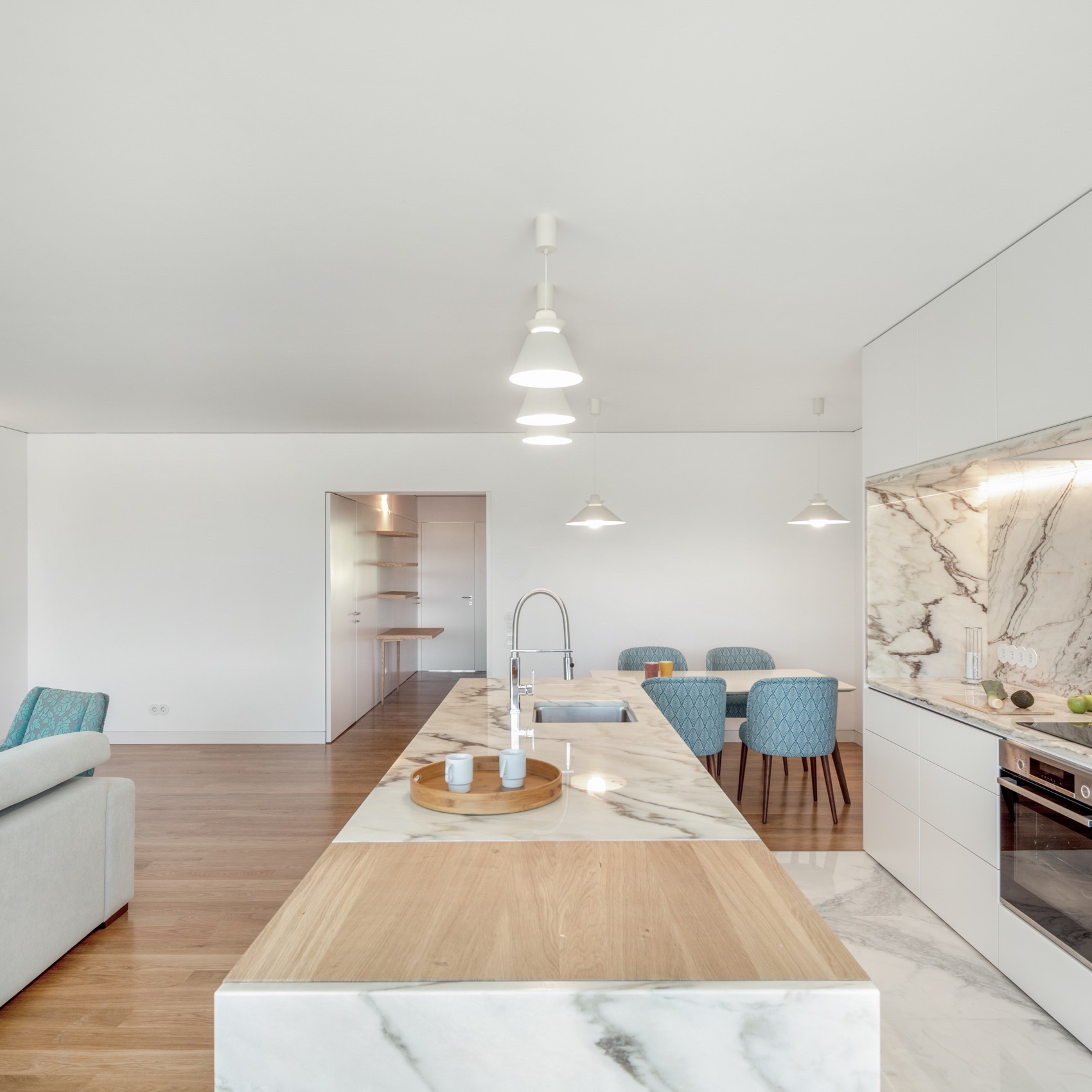 AURORA 10 BULDING by Tiago do Vale Architects - 谷德设计网