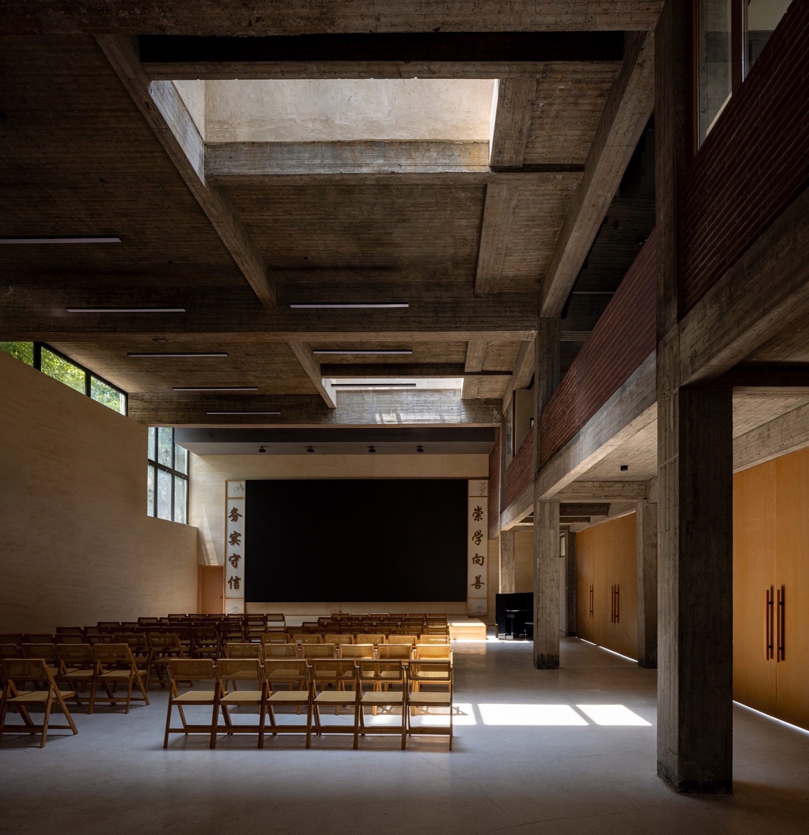 Qingshan Art Village Cultural Hall by MOMENTUM Architects - 谷德设计网