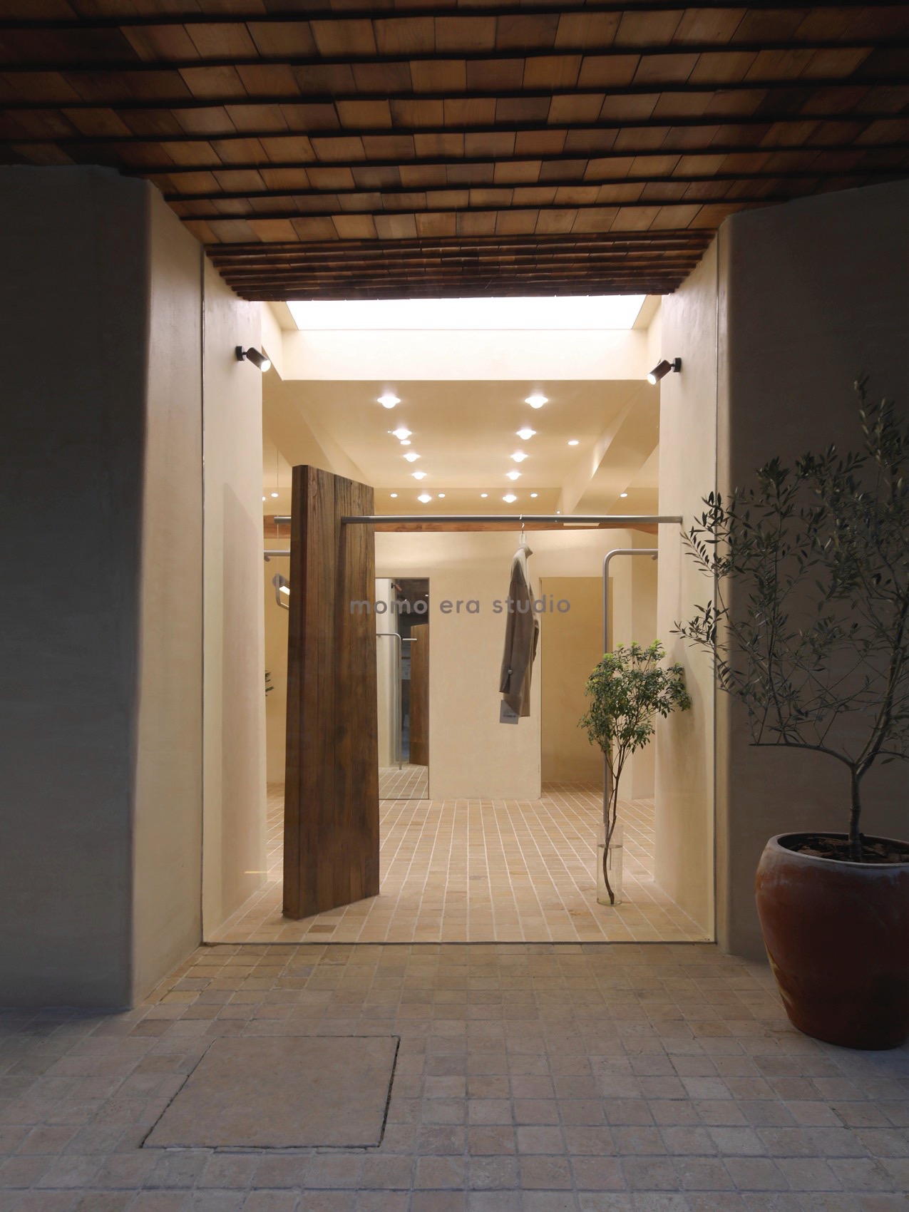 MOMO ERA STUDIO, Xuhui Store by Atelier d’More - 谷德设计网