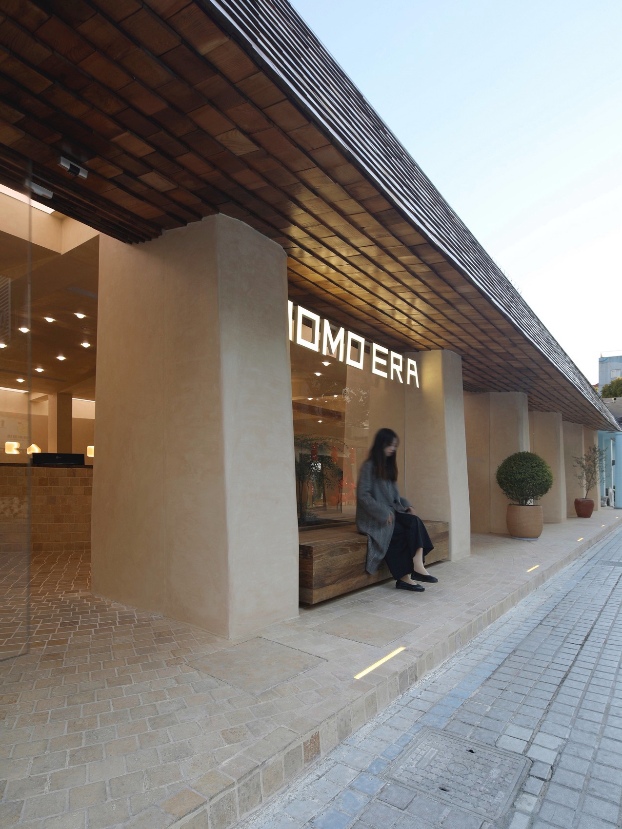 MOMO ERA STUDIO, Xuhui Store by Atelier d’More - 谷德设计网