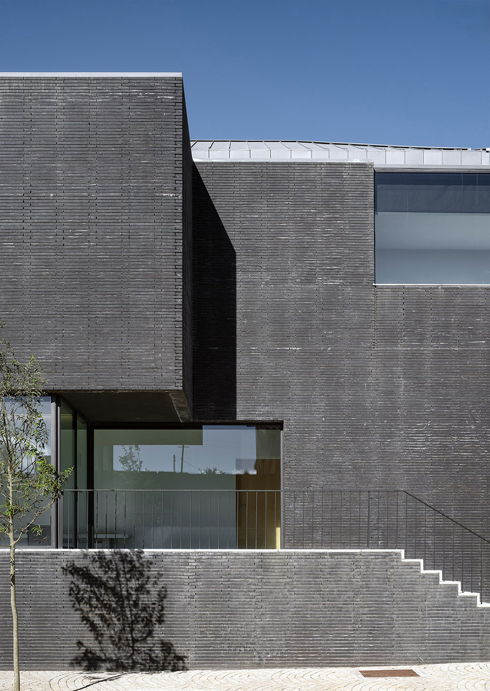 Trofa Town Hall by NOARQ - 谷德设计网