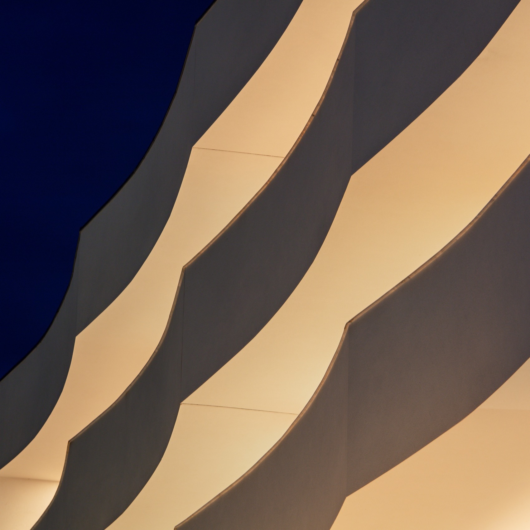 AURORA 10 BULDING by Tiago do Vale Architects - 谷德设计网