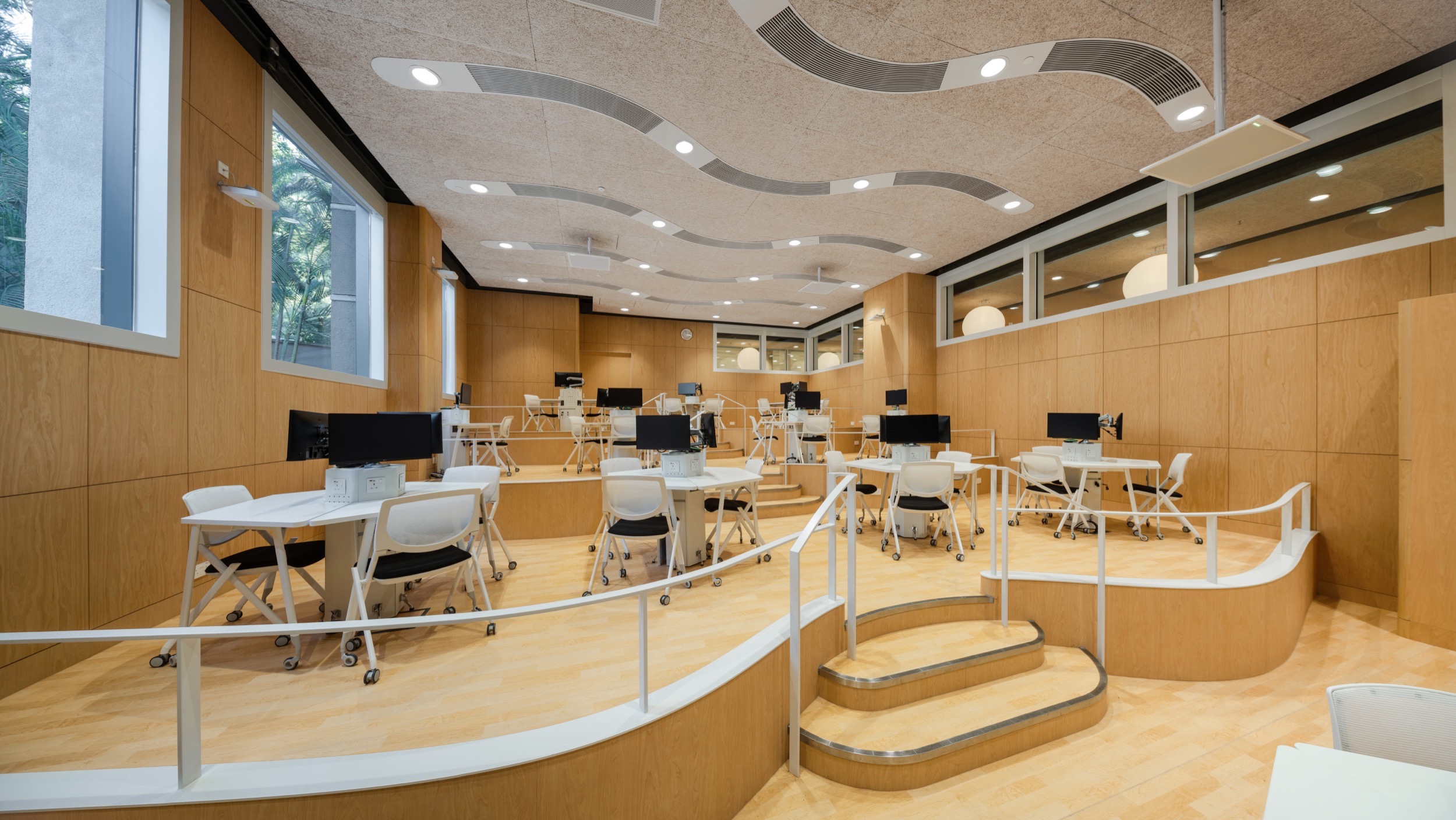 Lingnan University Flipped Lecture Theatres by Atelier Nuno - 谷德设计网