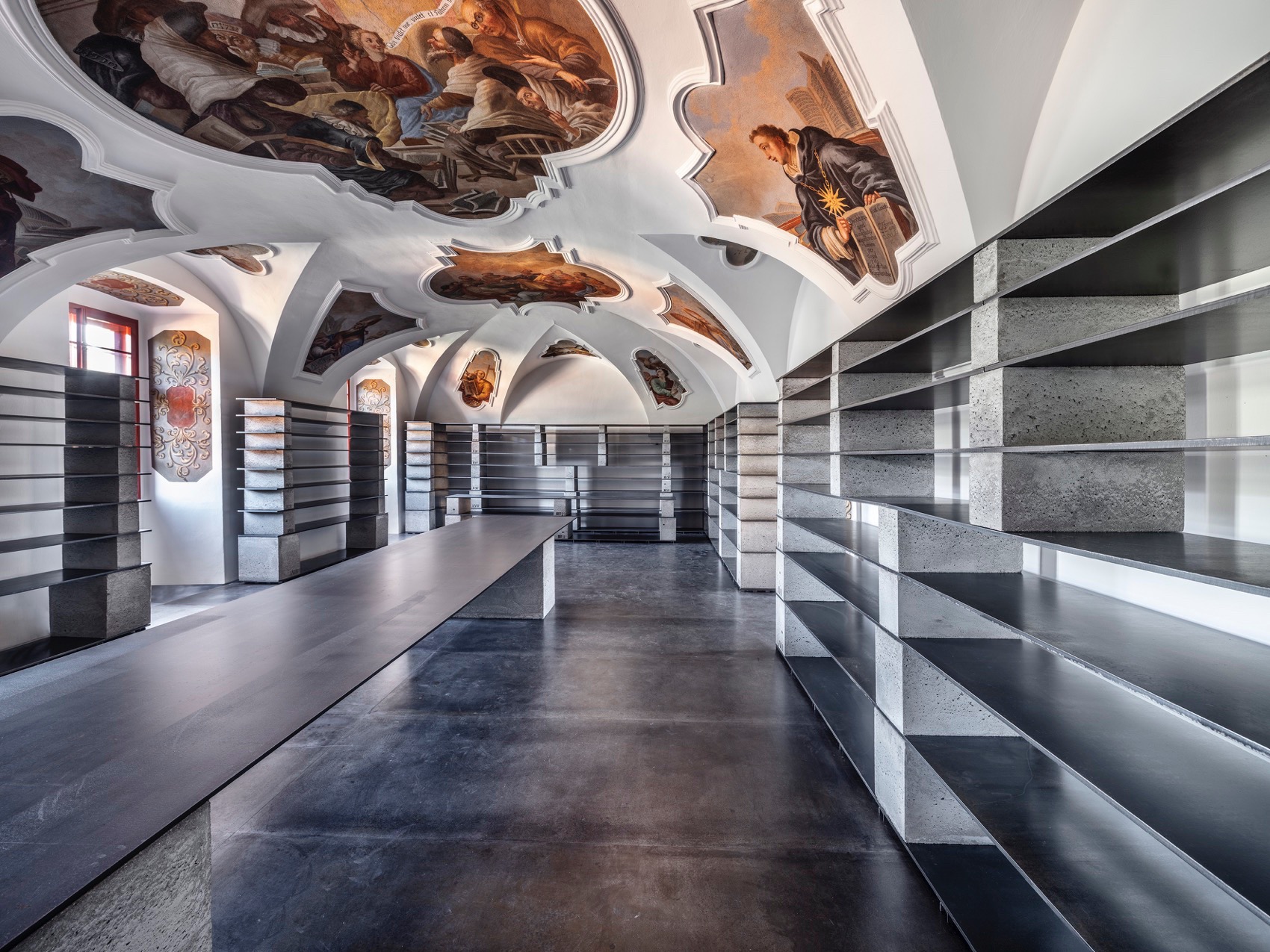 Library in the monastery Želiv by Šépka architekti - 谷德设计网