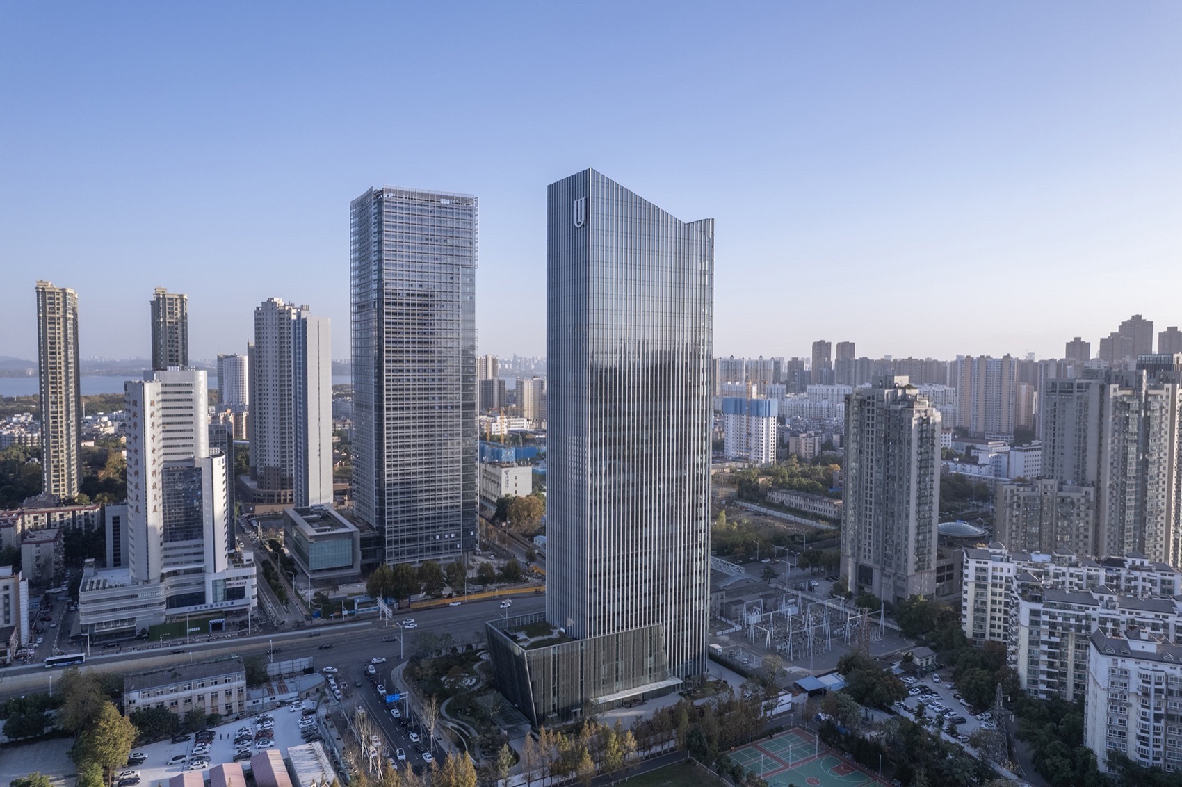 Hubei United Investment Technology Tower by WoWA - 谷德设计网