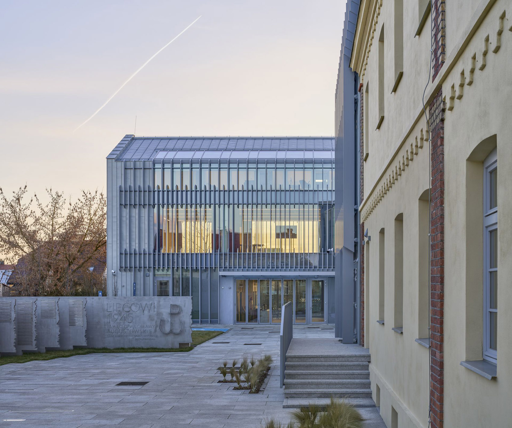 House of Remembrance of the Augustow Roundup by Tremend Studio - 谷德设计网