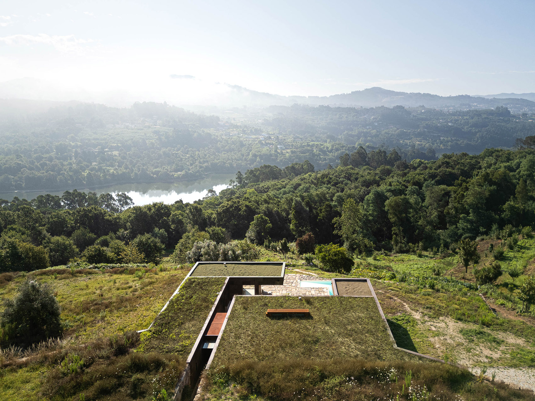 Casa da Levada by Tsou Arquitectos - 谷德设计网