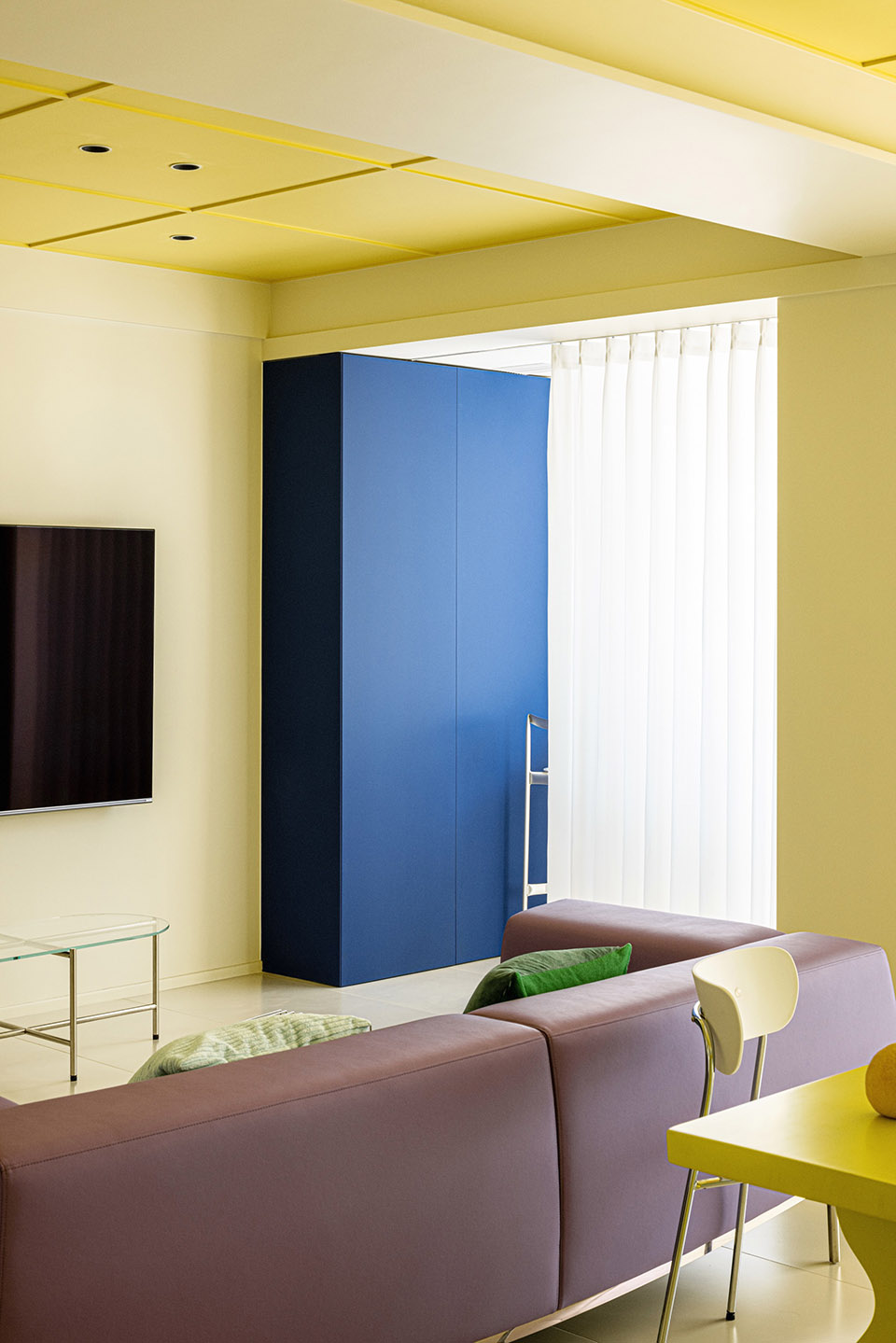 Color Emotion Interior Design by Chuan Yi Design - 谷德设计网