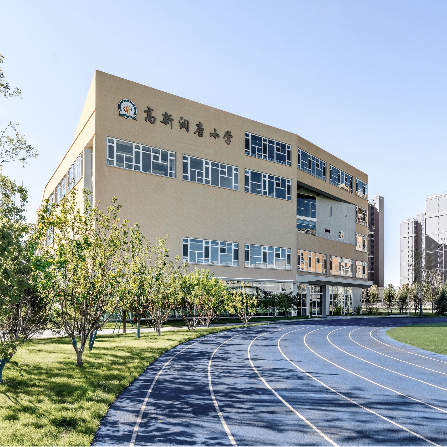 Run Tang School by Inclusive Architectural Practice - 谷德设计网