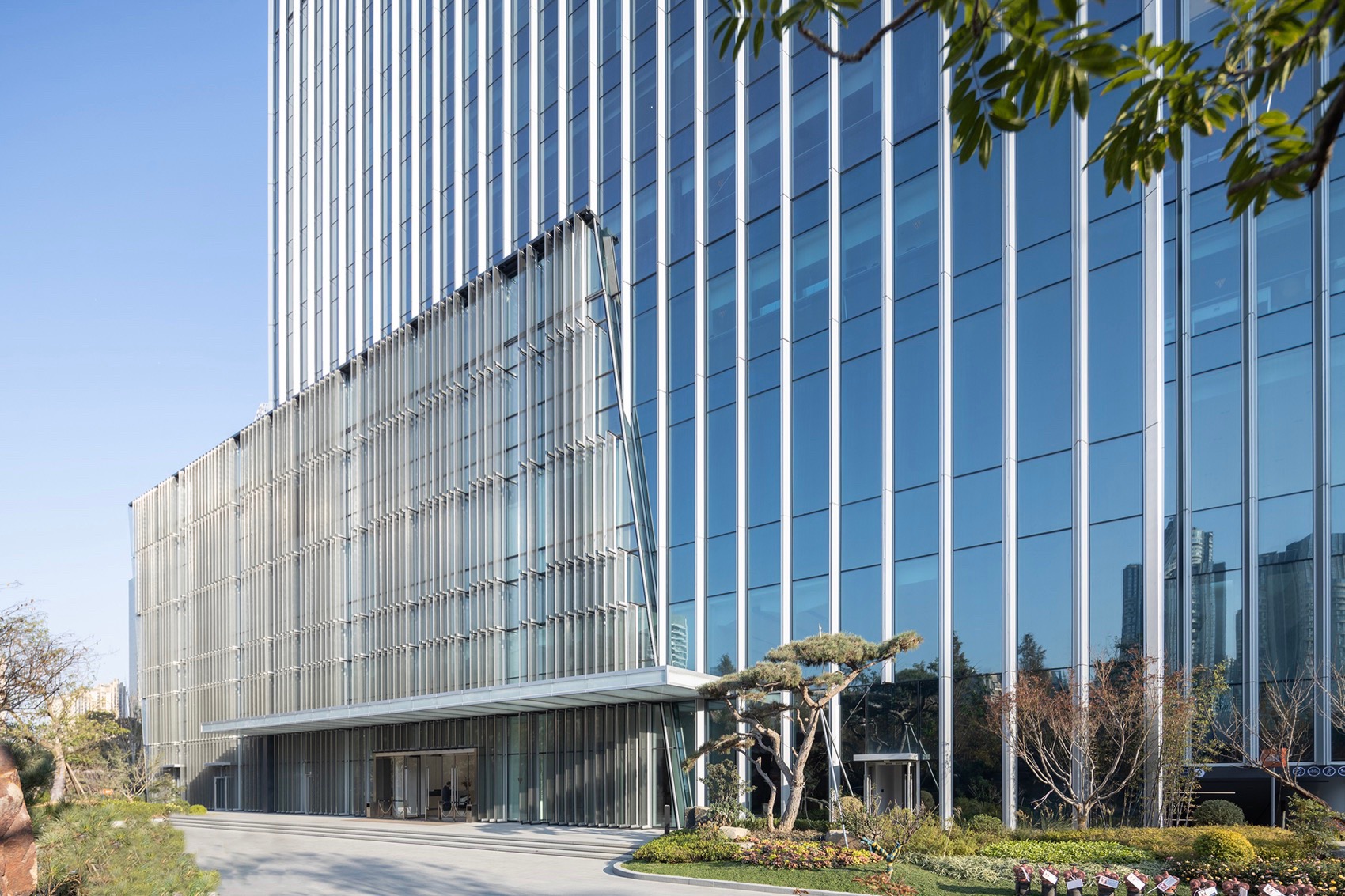Hubei United Investment Technology Tower by WoWA - 谷德设计网