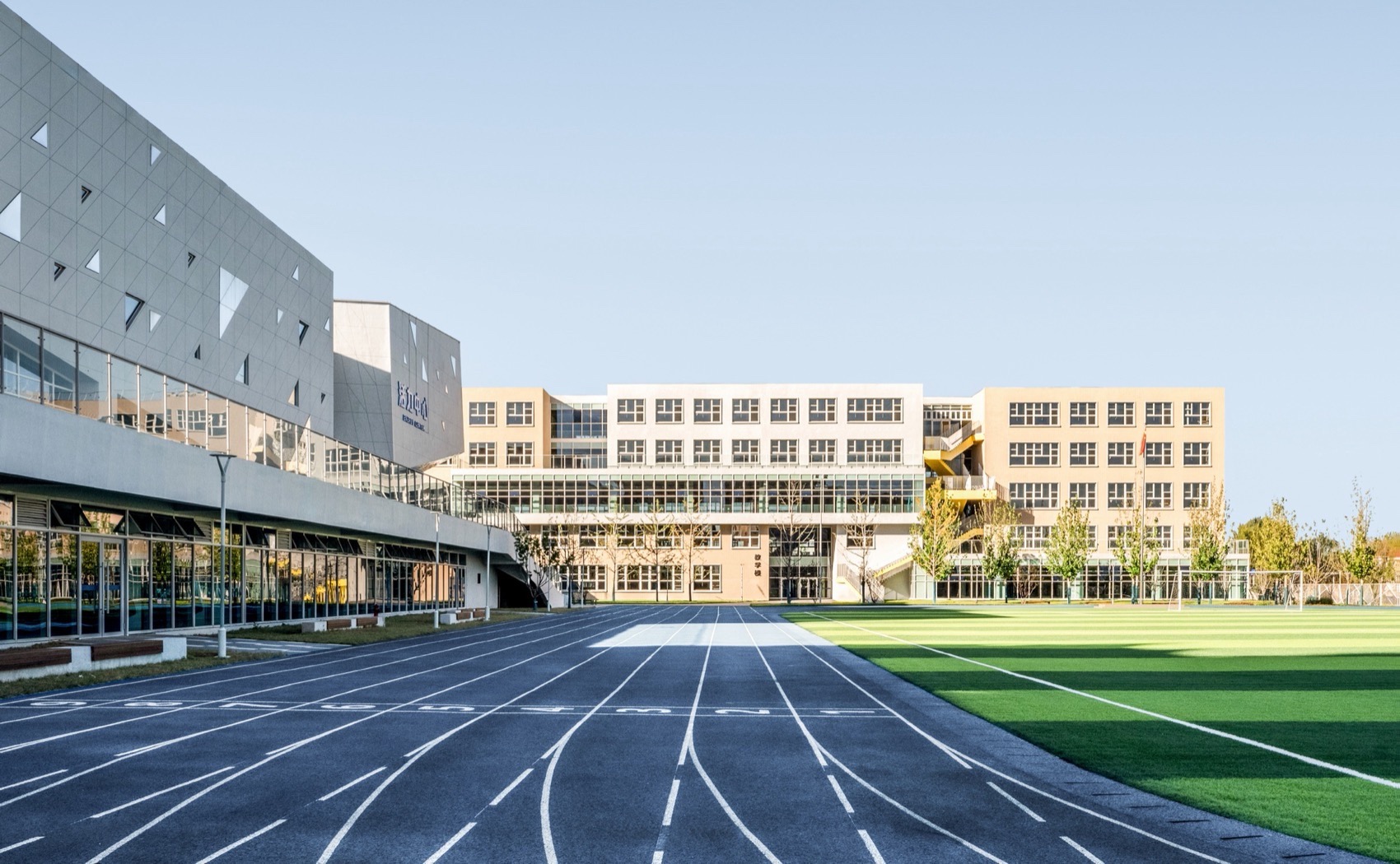 Run Tang School by Inclusive Architectural Practice - 谷德设计网