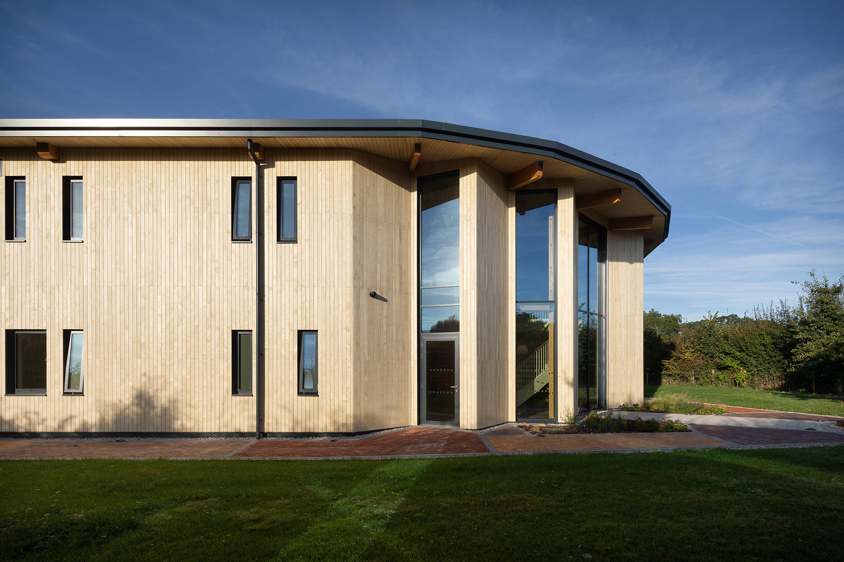 Unusual Rigging HQ by Corstorphine & Wright - 谷德设计网