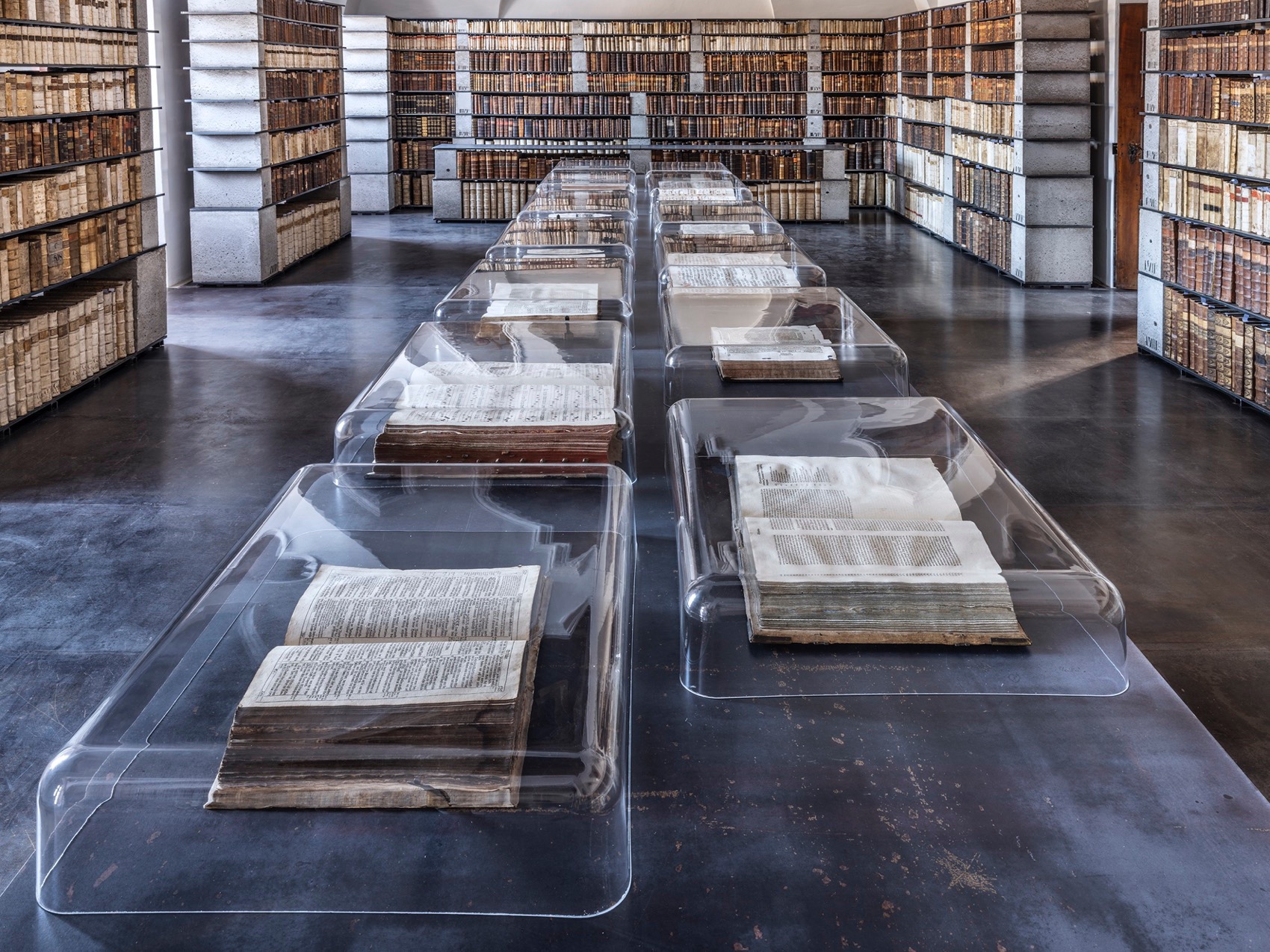 Library in the monastery Želiv by Šépka architekti - 谷德设计网