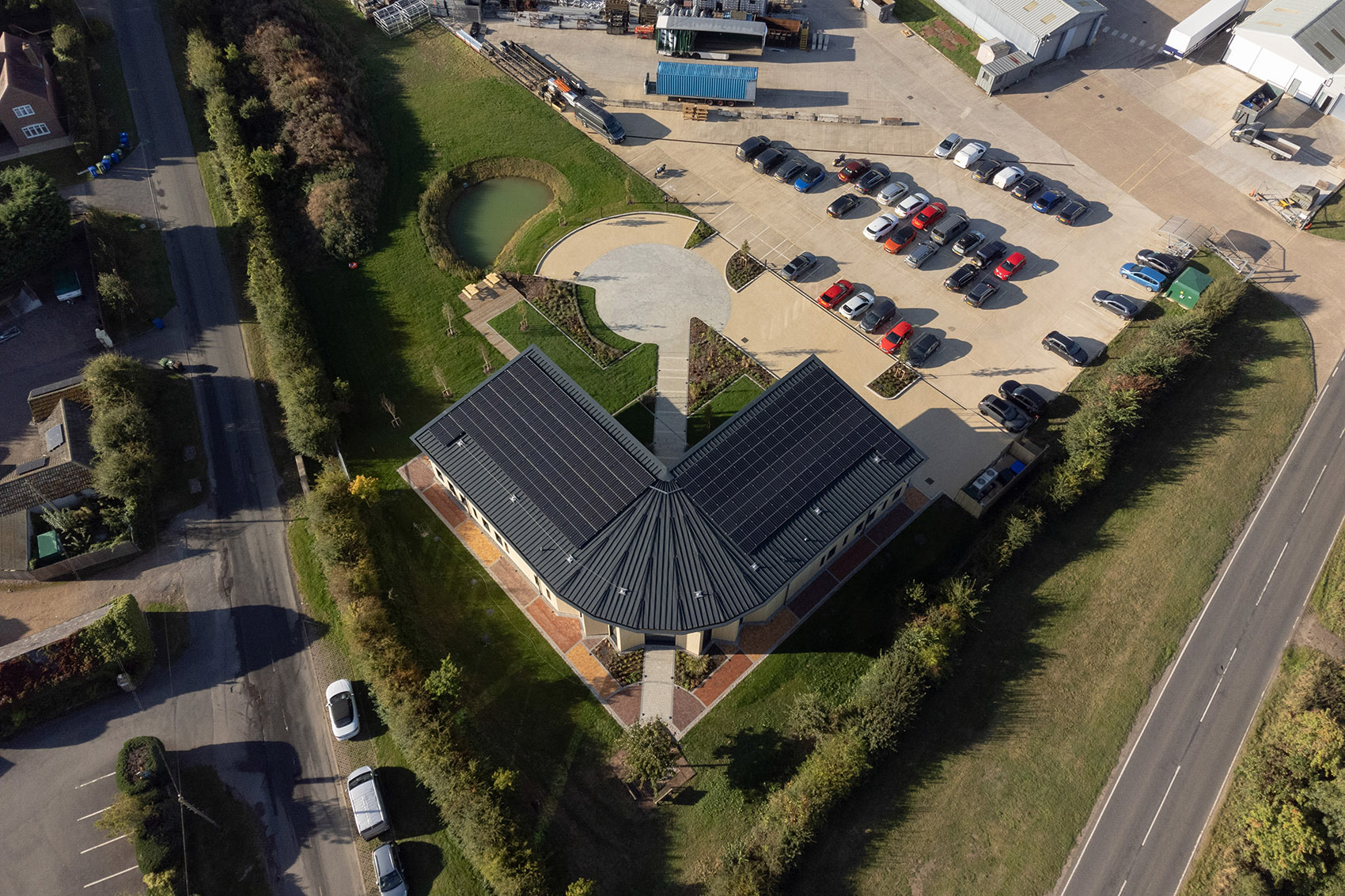 Unusual Rigging HQ by Corstorphine & Wright - 谷德设计网