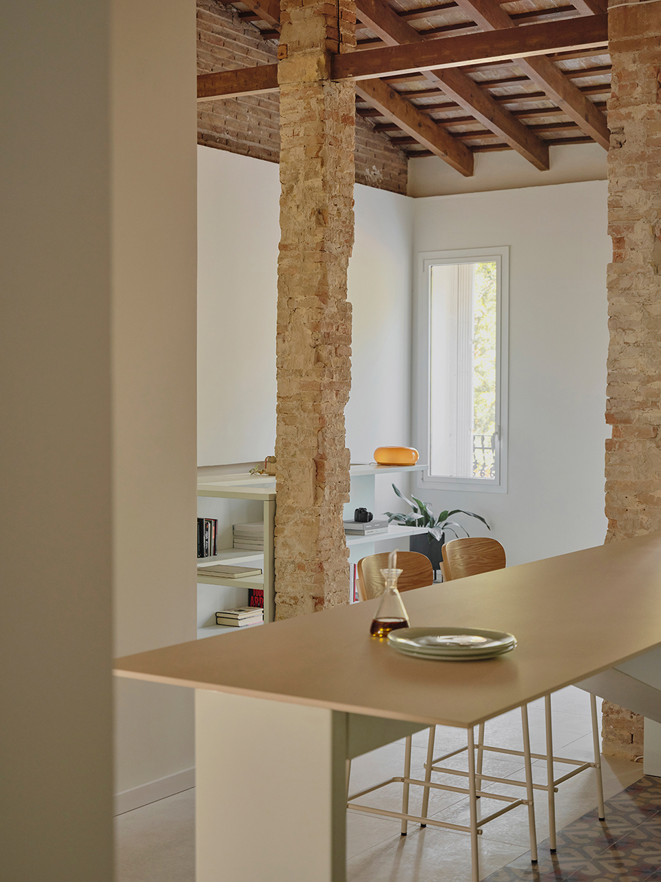 Quina barra de casa! by ENDALT Arquitectes - 谷德设计网