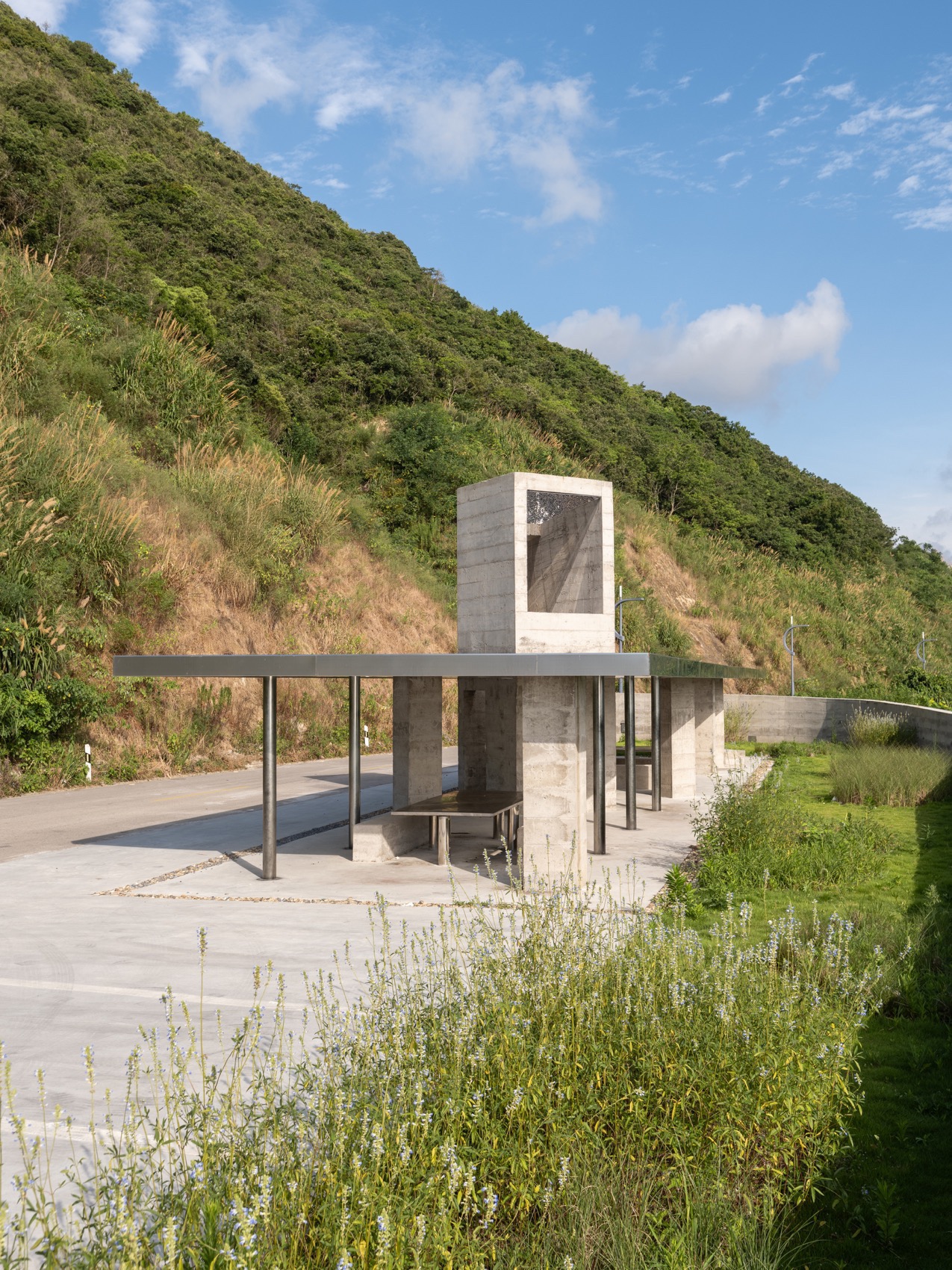 Columnating by Found Projects + Atelier Noirs - 谷德设计网