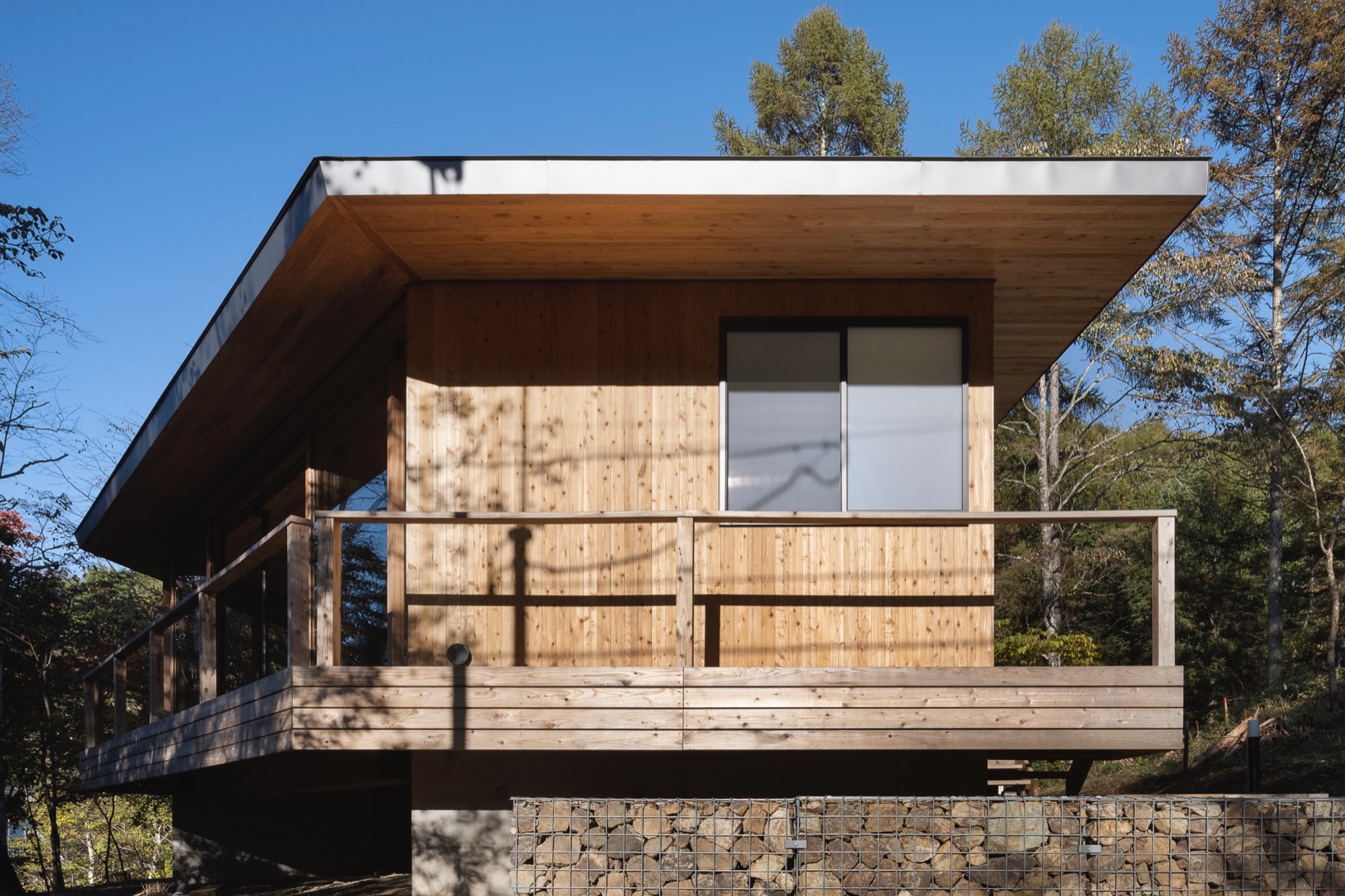 Hut in Karuizawa by Naoi Architecture - 谷德设计网