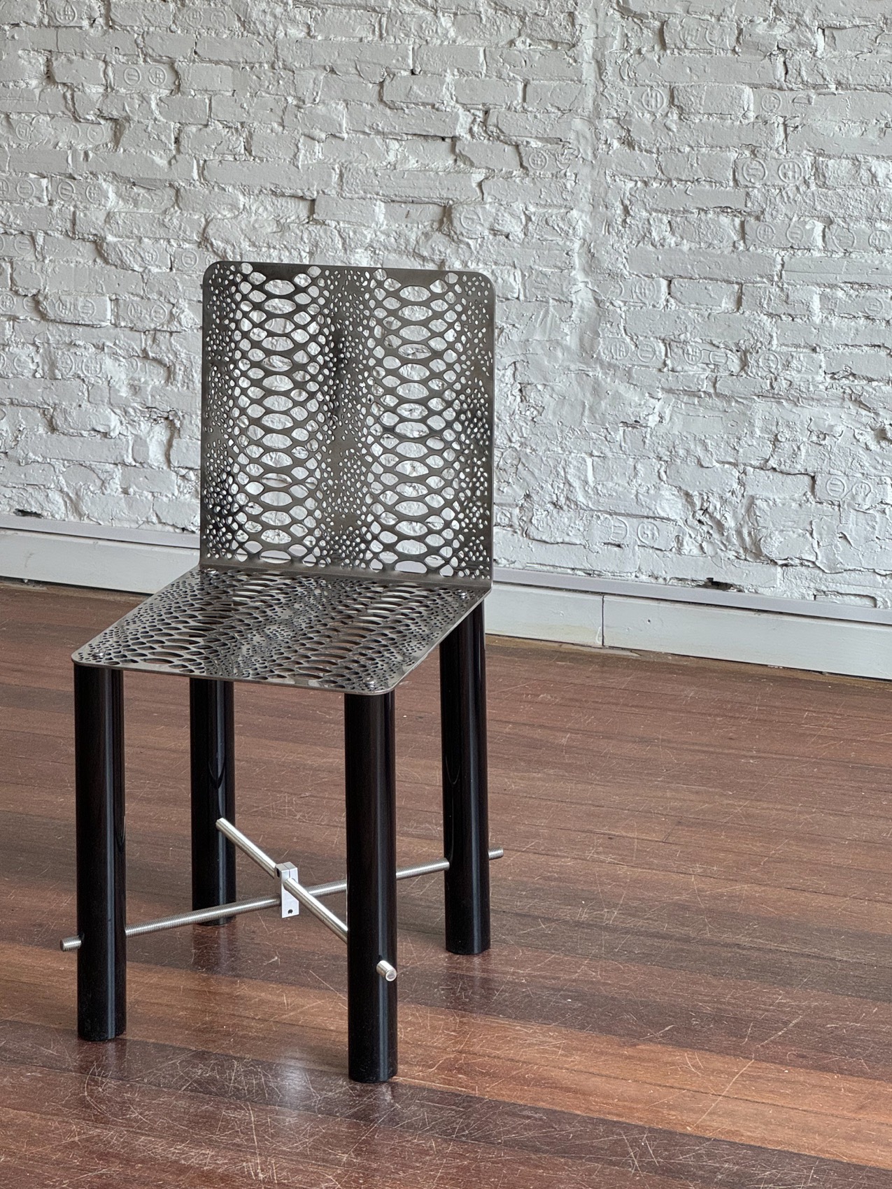 39 : 3440 unheimlicher Körper “uncanny body” furniture design group ...