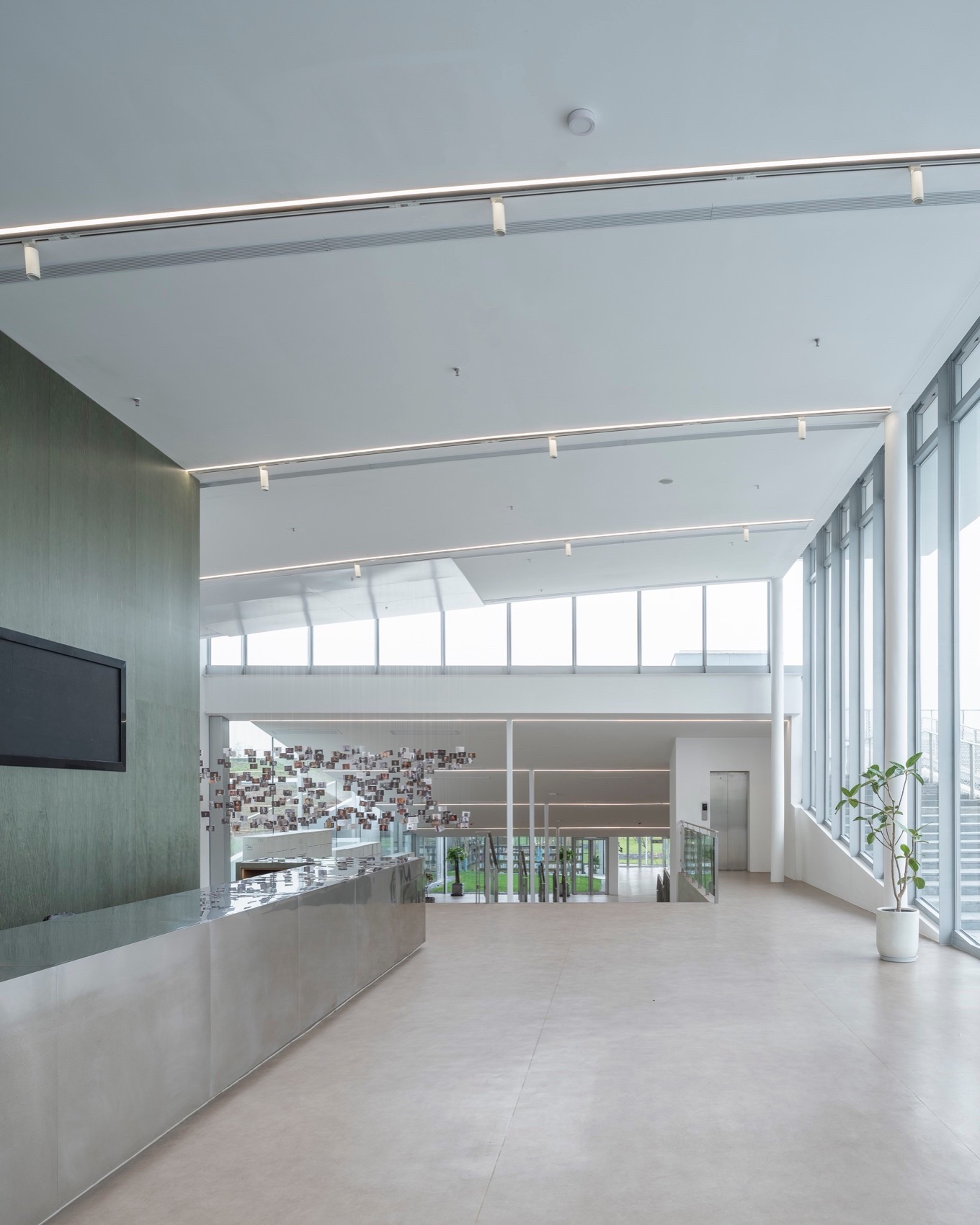 Anji Creative & Design Center by Atelier Deshaus - 谷德设计网