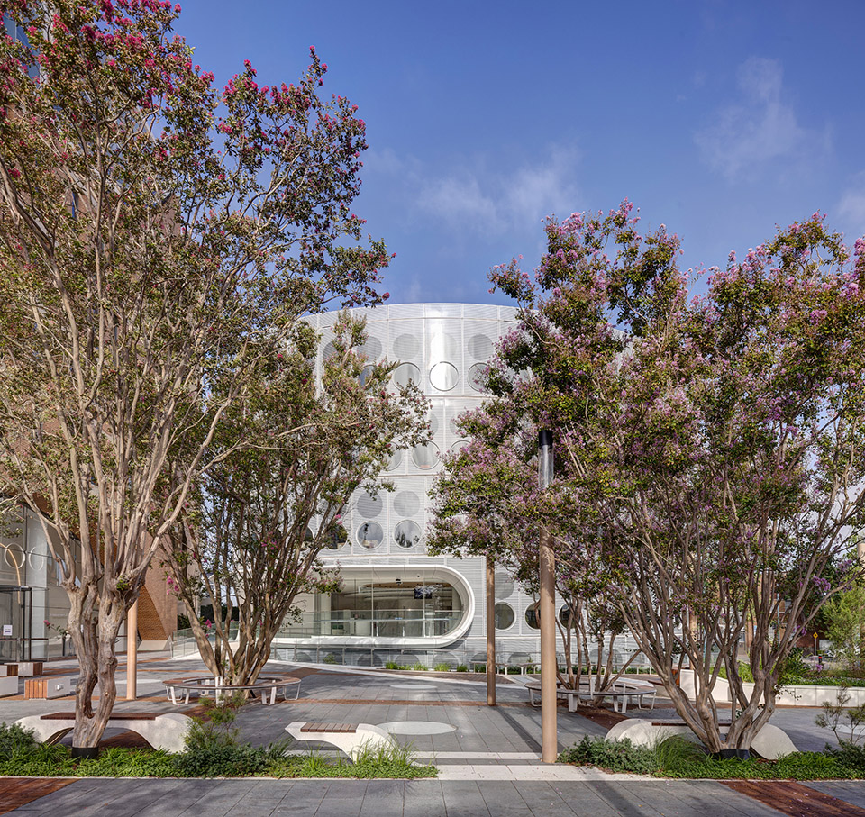 Liverpool Civic Place and Yellamundie Library by fjcstudio - 谷德设计网