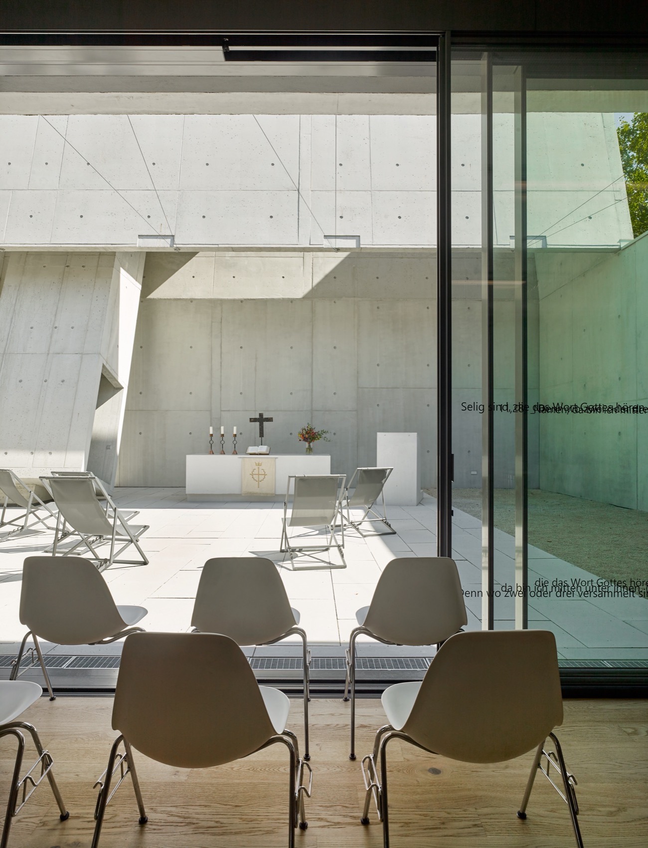 New St. Luke And St. Matthew Churches by MEIXNER SCHLÜTER WENDT - 谷德设计网