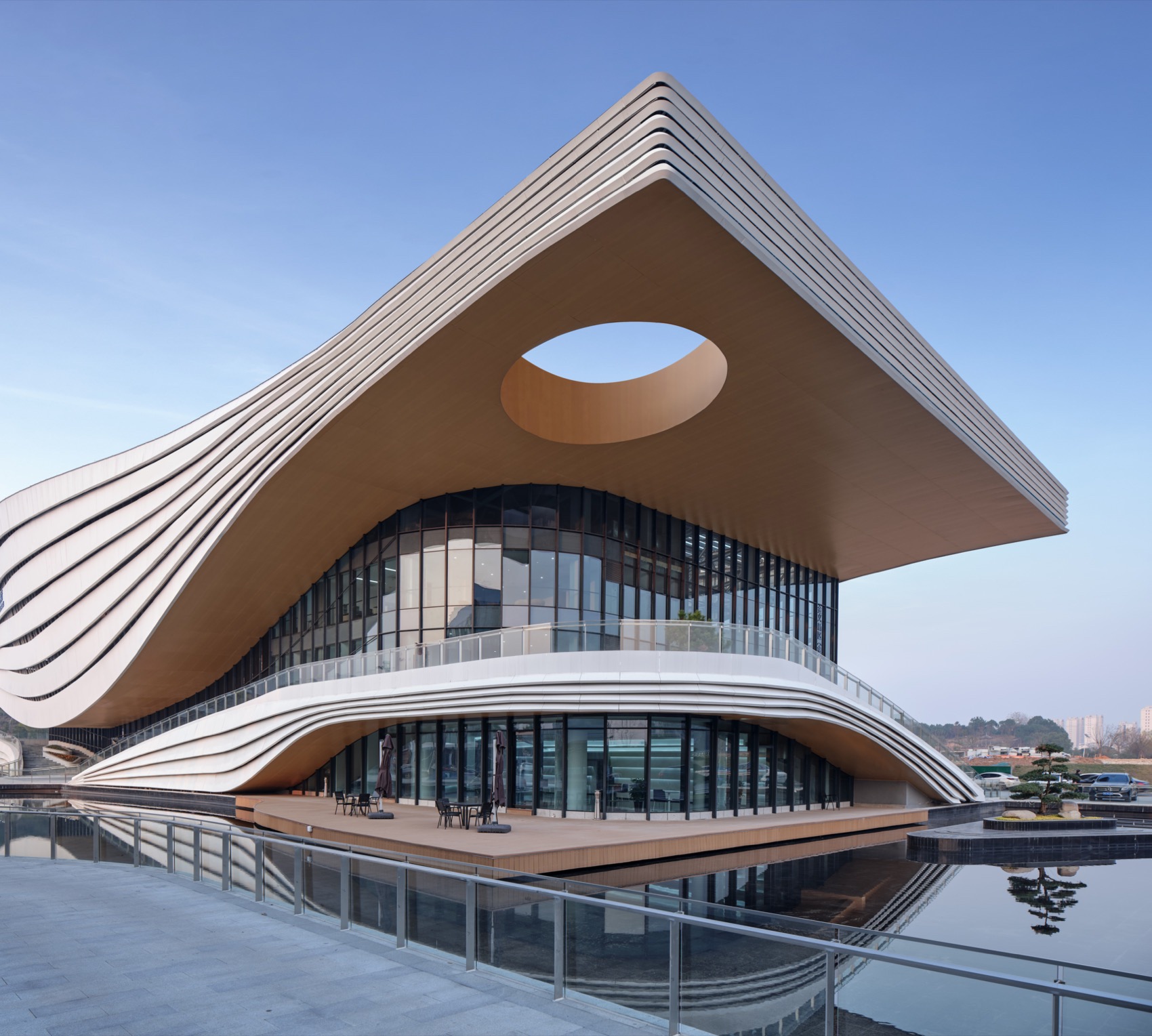 The Temporary Exhibition Hall of Jinyi Free Trade Zone by China United ...