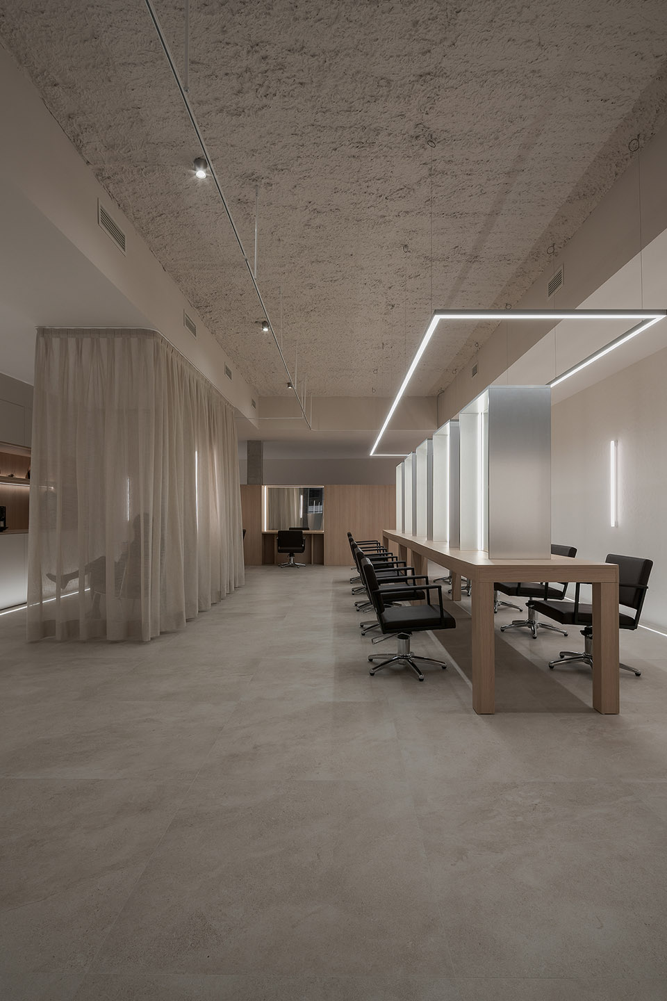 Carlos Pons beauty center by NAN Arquitectos - 谷德设计网